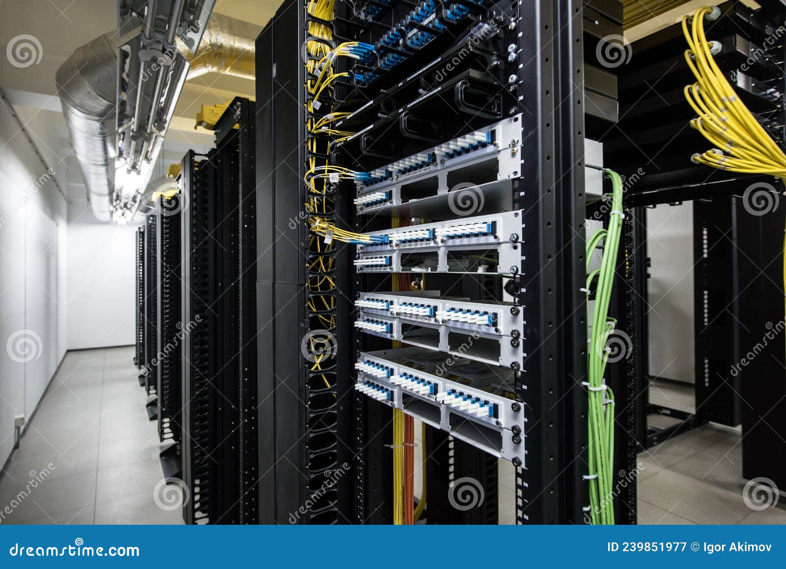 Cloud Storage of a Large Data Center Stock Image - Image of electronic ...