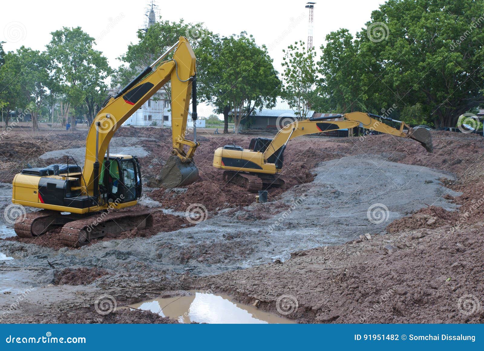 A large digger in Thailand editorial photography. Image of lifting ...