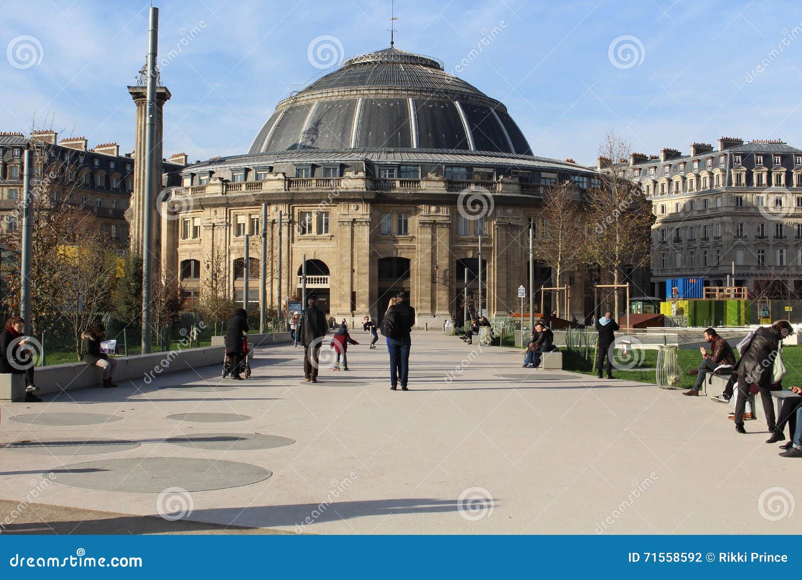 A Large European Building editorial photography. Image of centre - 71558592