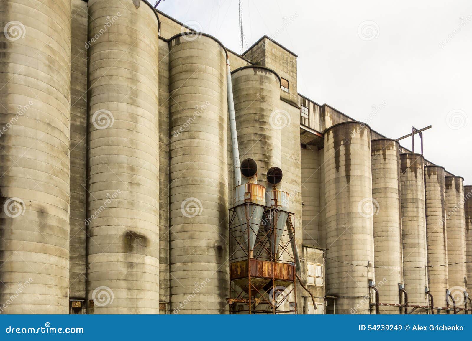 Large Farm Industrial Silos Stock Image - Image of concrete, chemical ...