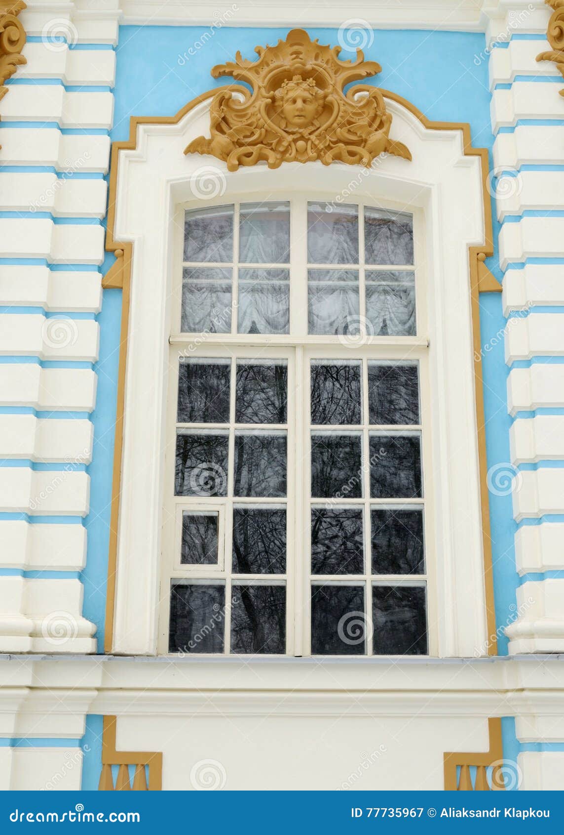 A large front window. stock image. Image of bright, home - 77735967