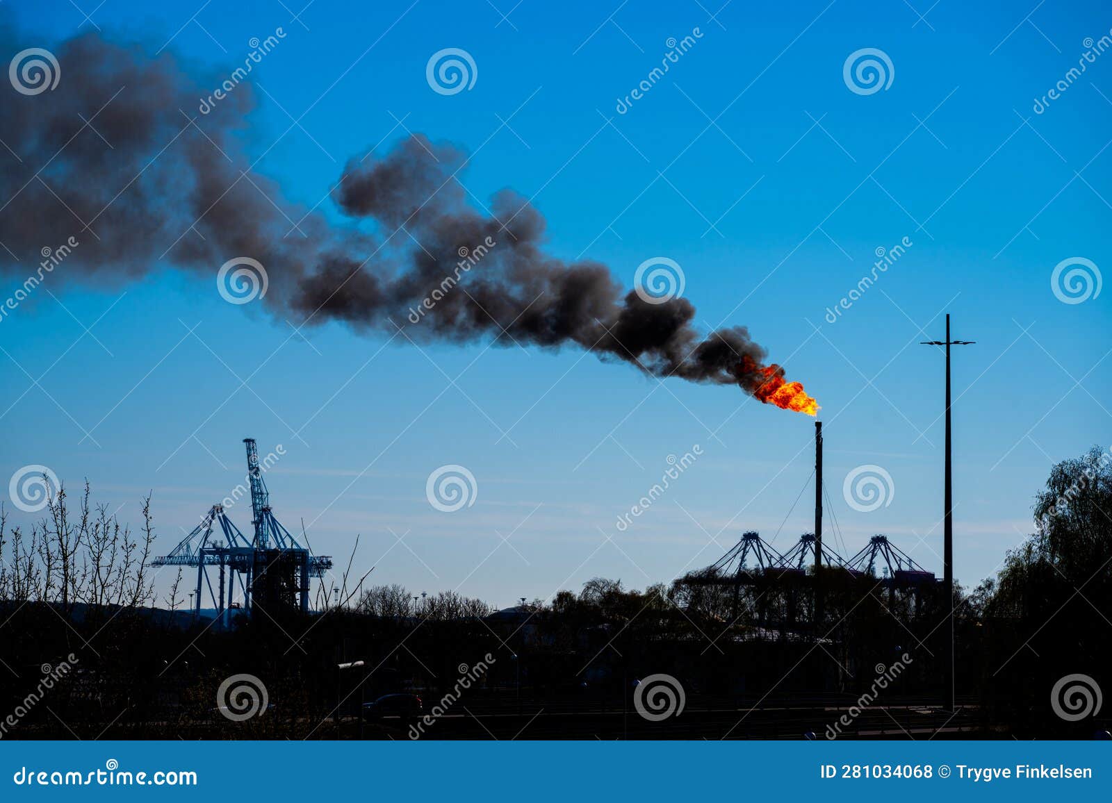 Large Gas Flare at an Oil Refinery.. Stock Photo - Image of fire ...