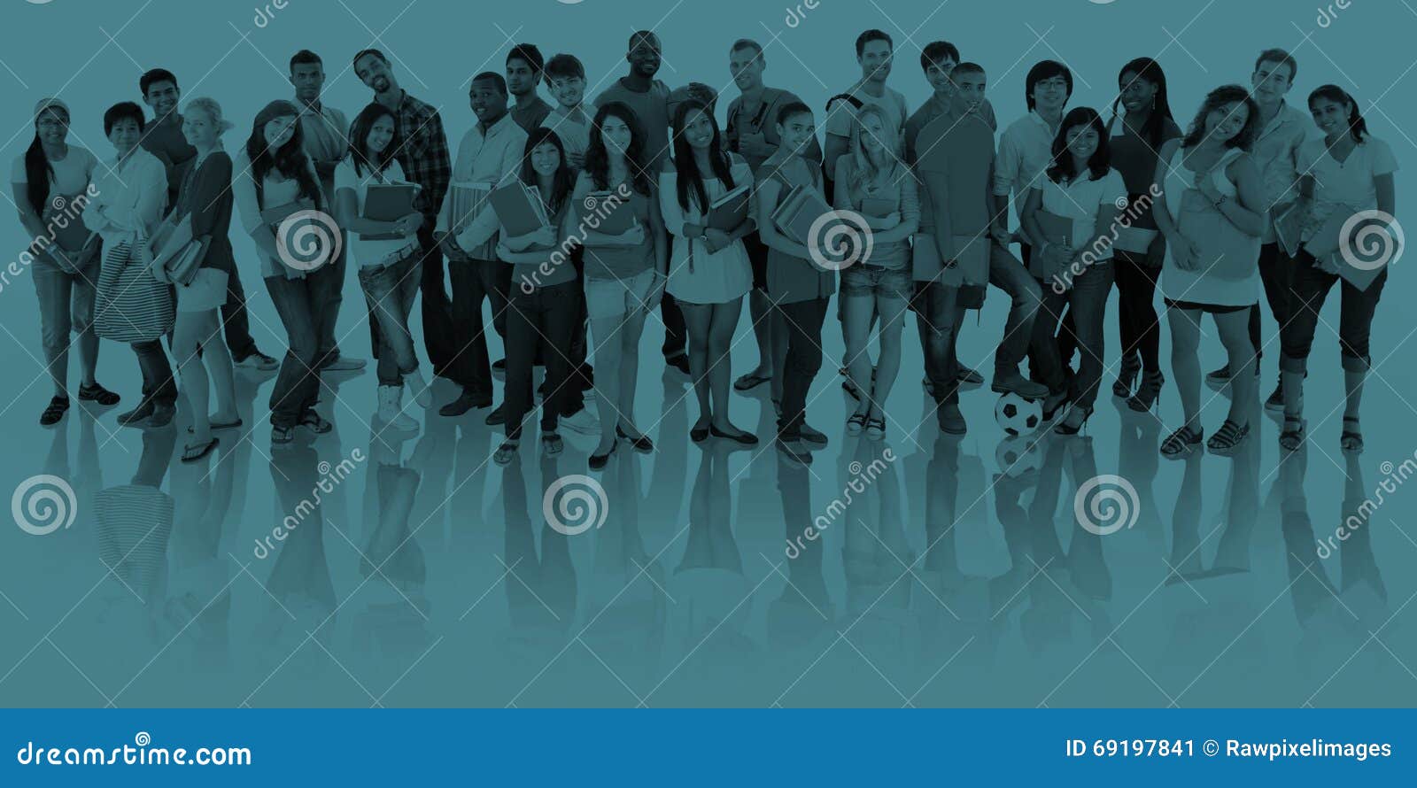 Large Group of International Students Smiling Stock Image - Image of ... Large Group of International Students Smiling Stock Image - Image of ...