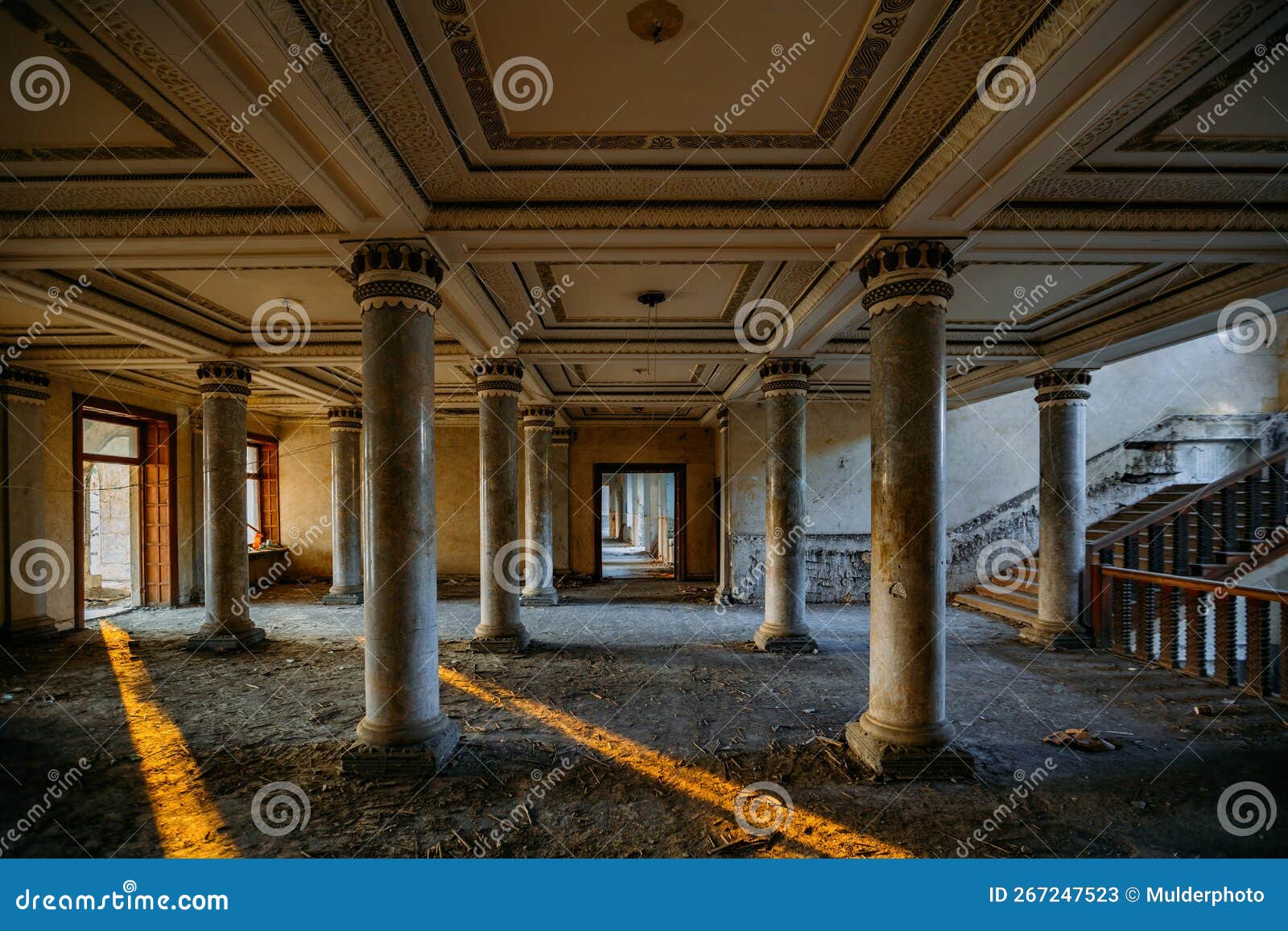 Large Hall with Columns in Old Abandoned Mansion Stock Image - Image of ...