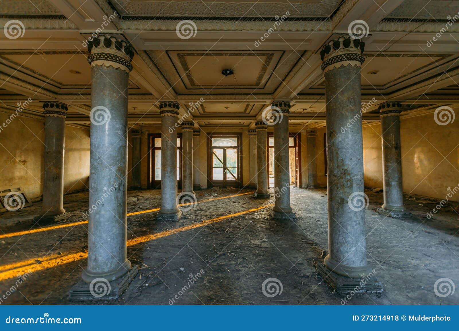 Large Hall with Columns in Old Abandoned Mansion Stock Photo - Image of ...