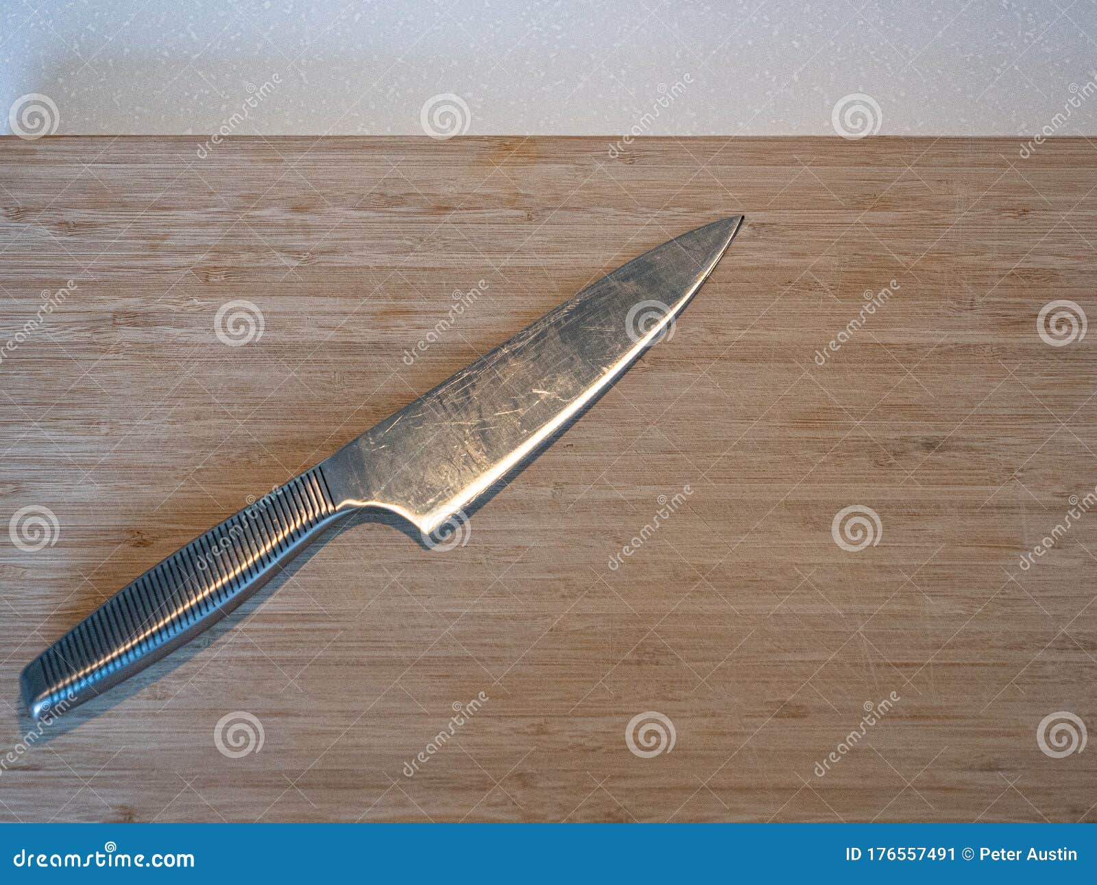 A Large Kitchen Knife on a Cutting Board Stock Image - Image of cook ...