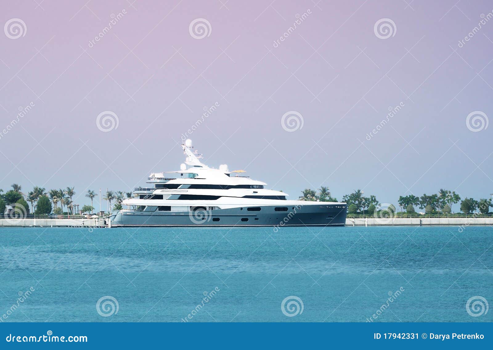Large luxury yacht stock image. Image of motorboat, ships - 17942331