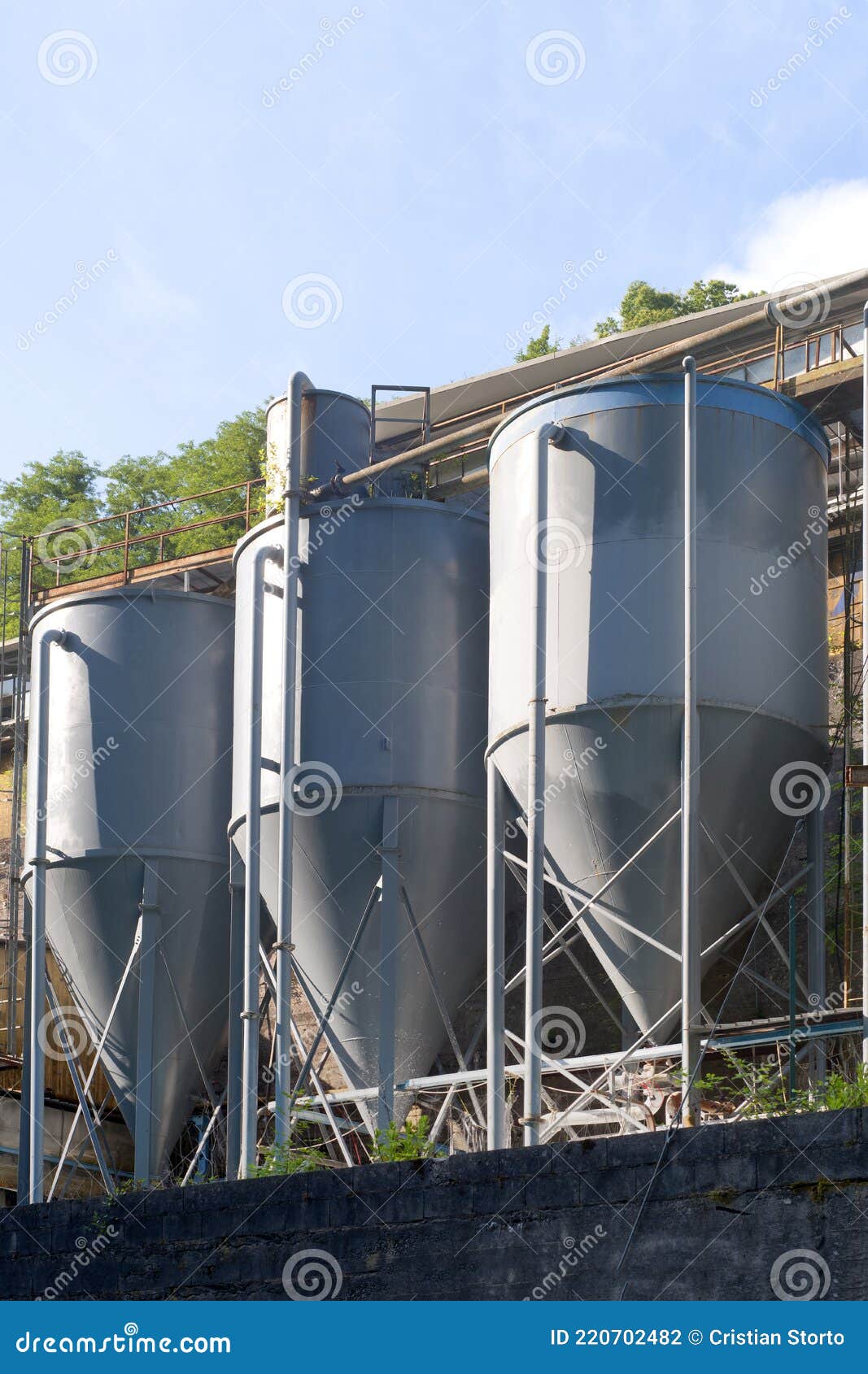 Large Metal Silos for the Storage of Waste from Marble Processing Stock ...
