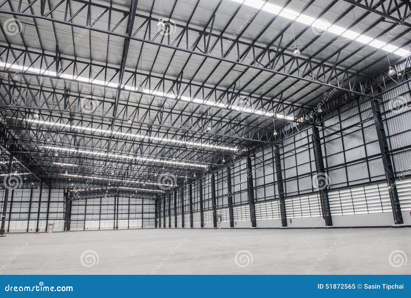 Large Modern Empty Storehouse Stock Image - Image of metal ...