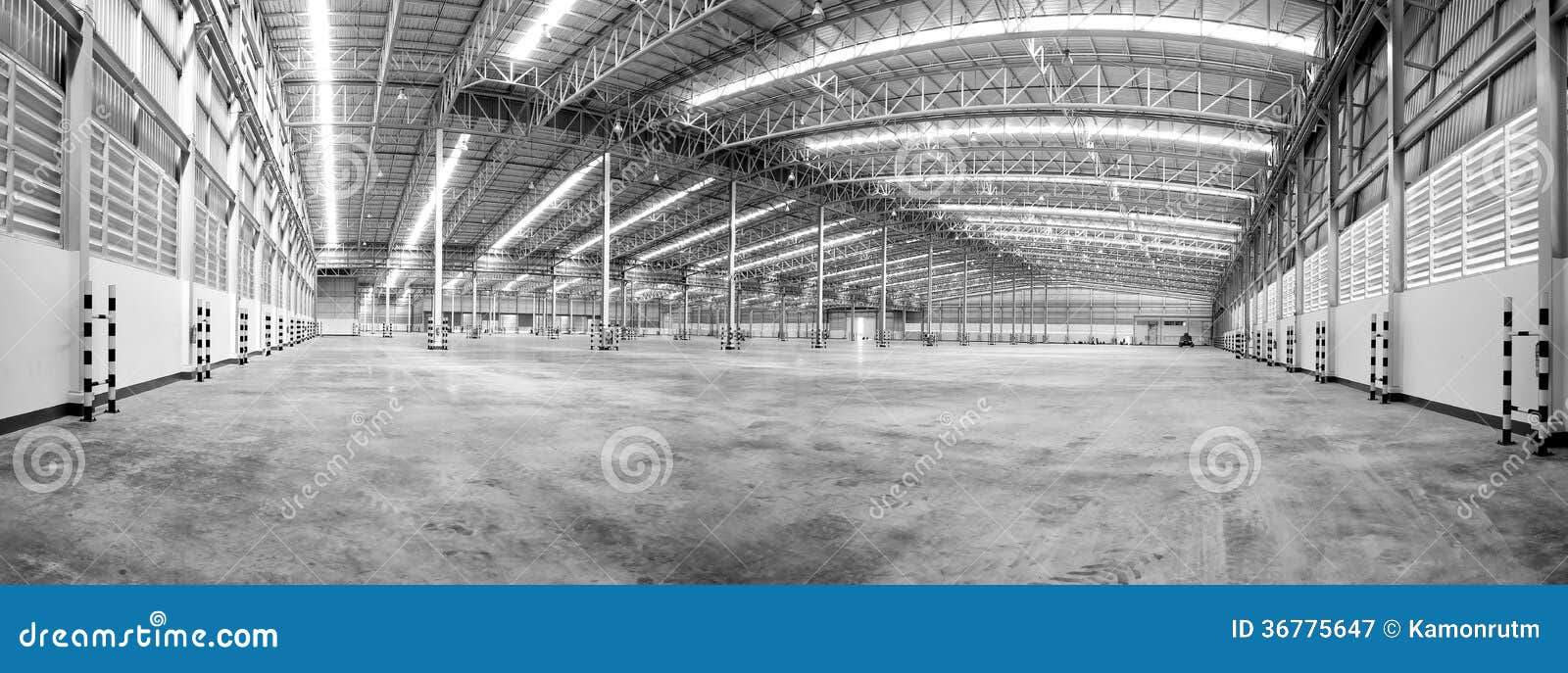 Large Modern Empty Storehouse Stock Image - Image of business, room ...