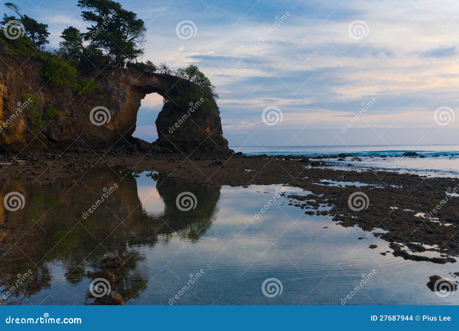 Large Natural Bridge Reflected Low Tide Neil Stock Photo - Image of ...