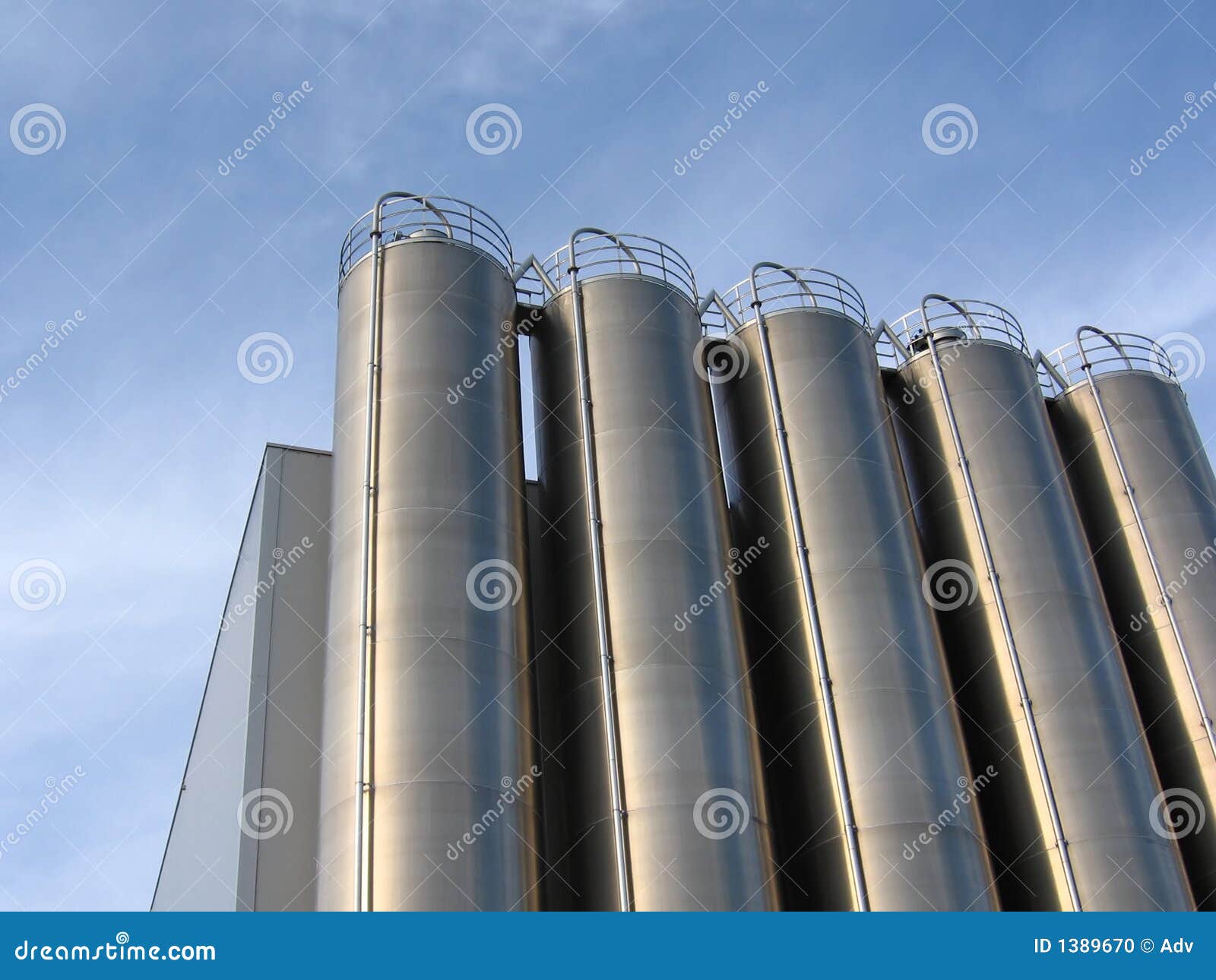 Large oil storage tank stock photo. Image of metal, reservoir - 1389670