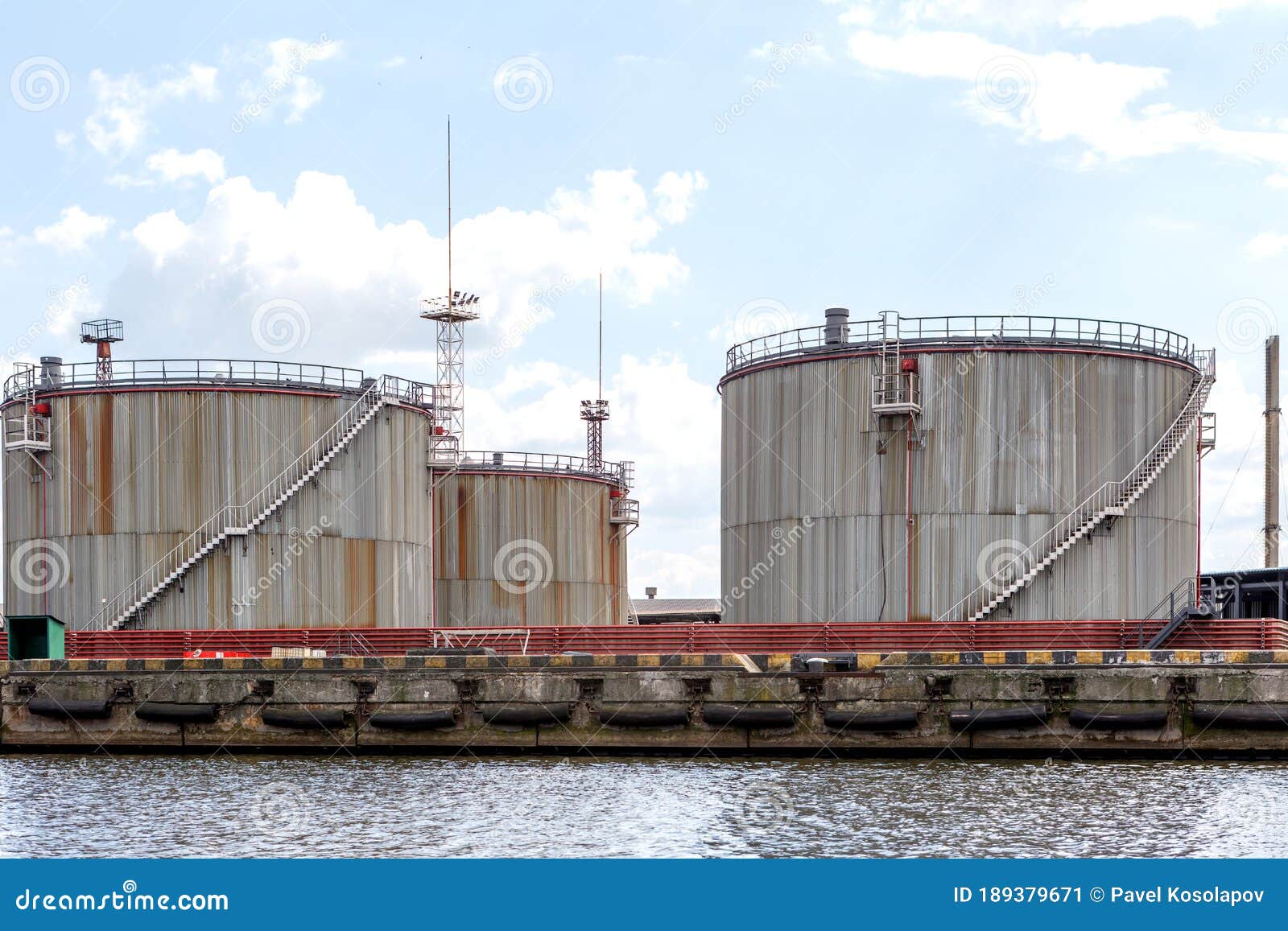 Large oil storage tanks stock image. Image of europoort - 189379671