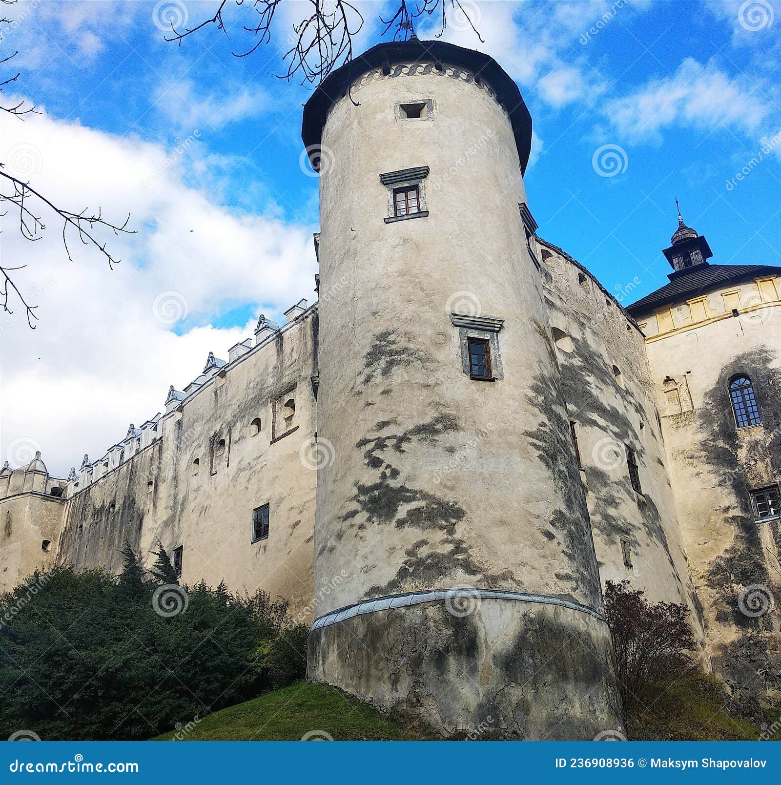 A Large Old-fashioned Haunted Castle Stock Photo - Image of town, tower ...