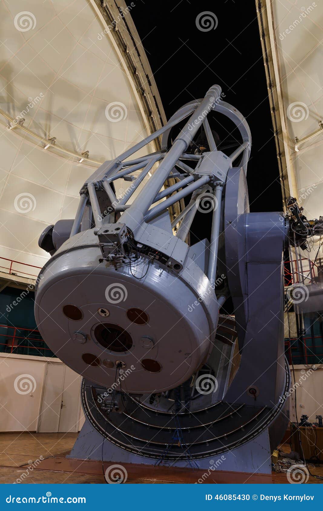 Large optical telescope stock photo. Image of exploration - 46085430