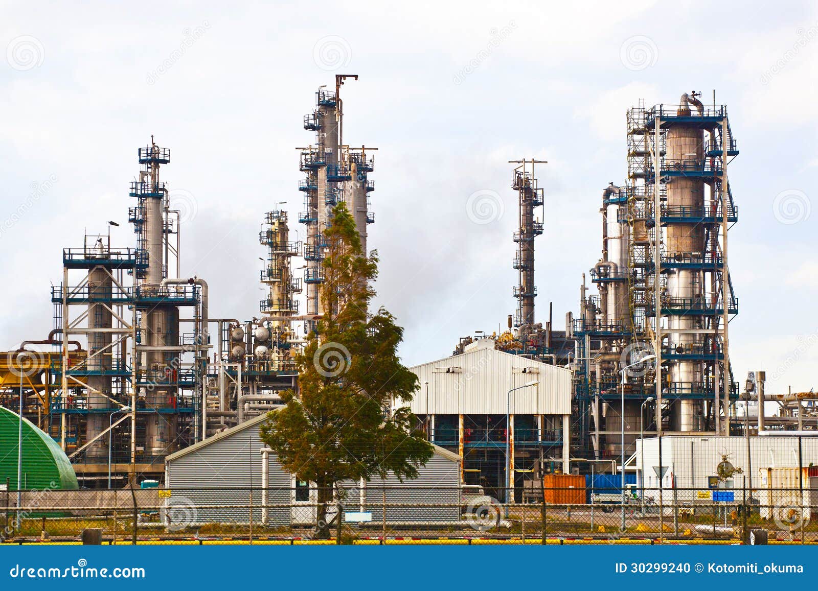 Production Casing And Tubing In Offshore Oil And Gas Platform Structure ...