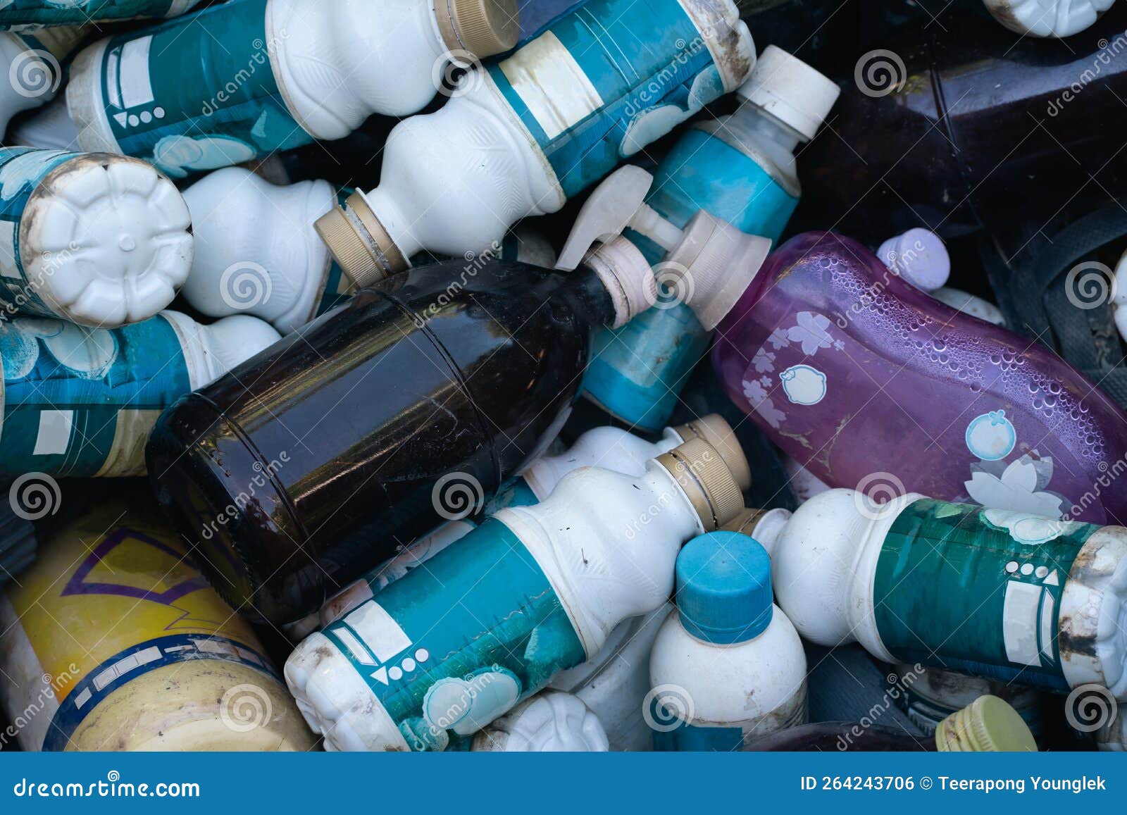 A Large Pile of Empty Plastic Bottles Stock Photo - Image of beverage ...