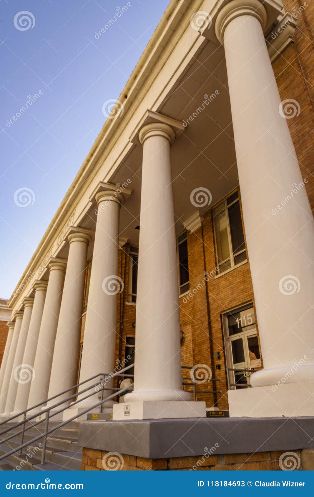 Large Pillars Line the Courthouse Entry Editorial Stock Photo - Image ...