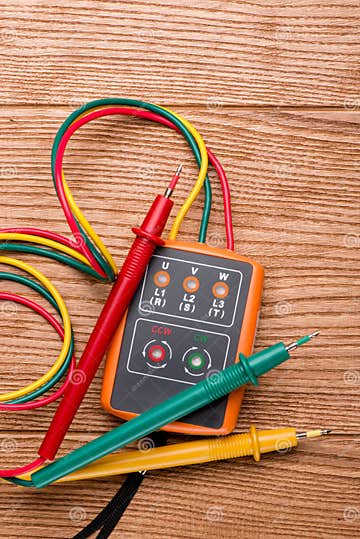 Large Plan Phase Indicator. Measuring the Correct Phasing of Three ...