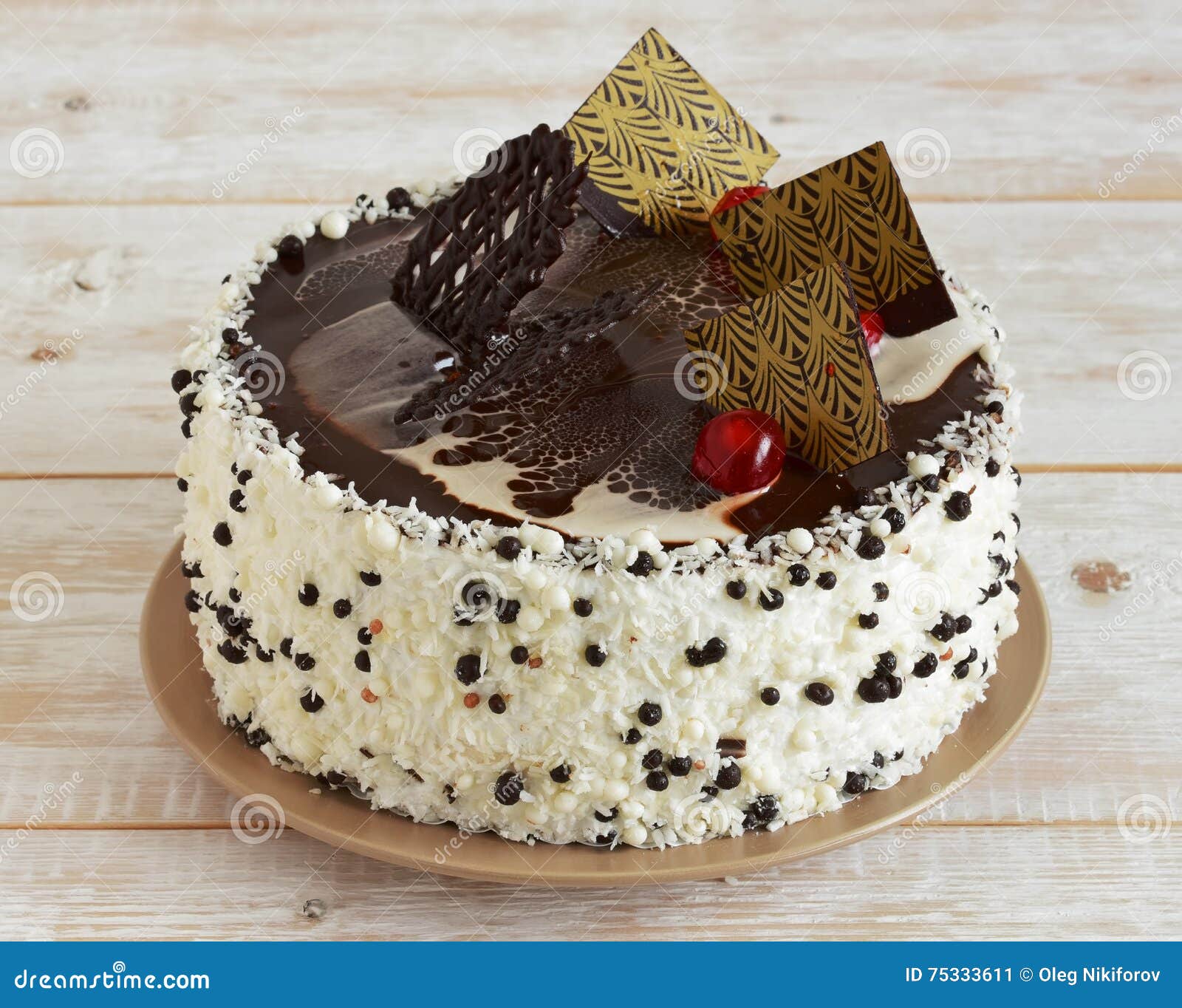 Large round cake stock image. Image of festive, celebration - 75333611