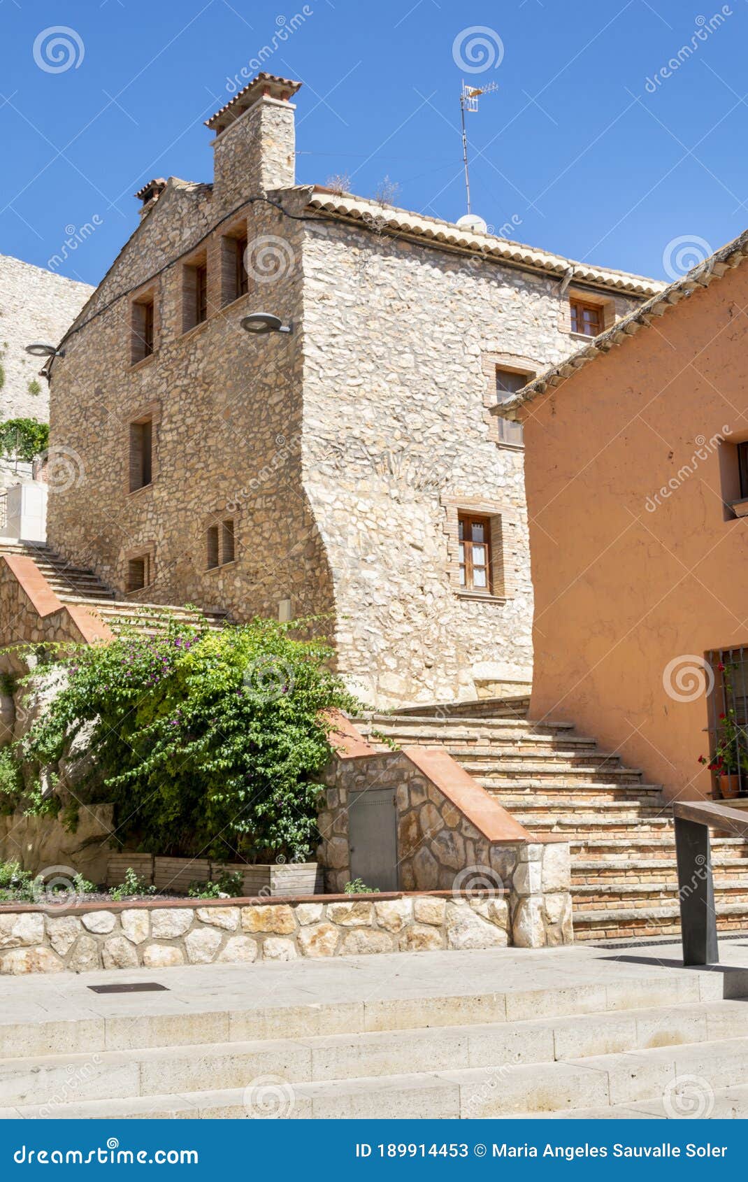 Rustic stone house. stock image. Image of rustic, windows - 189914453