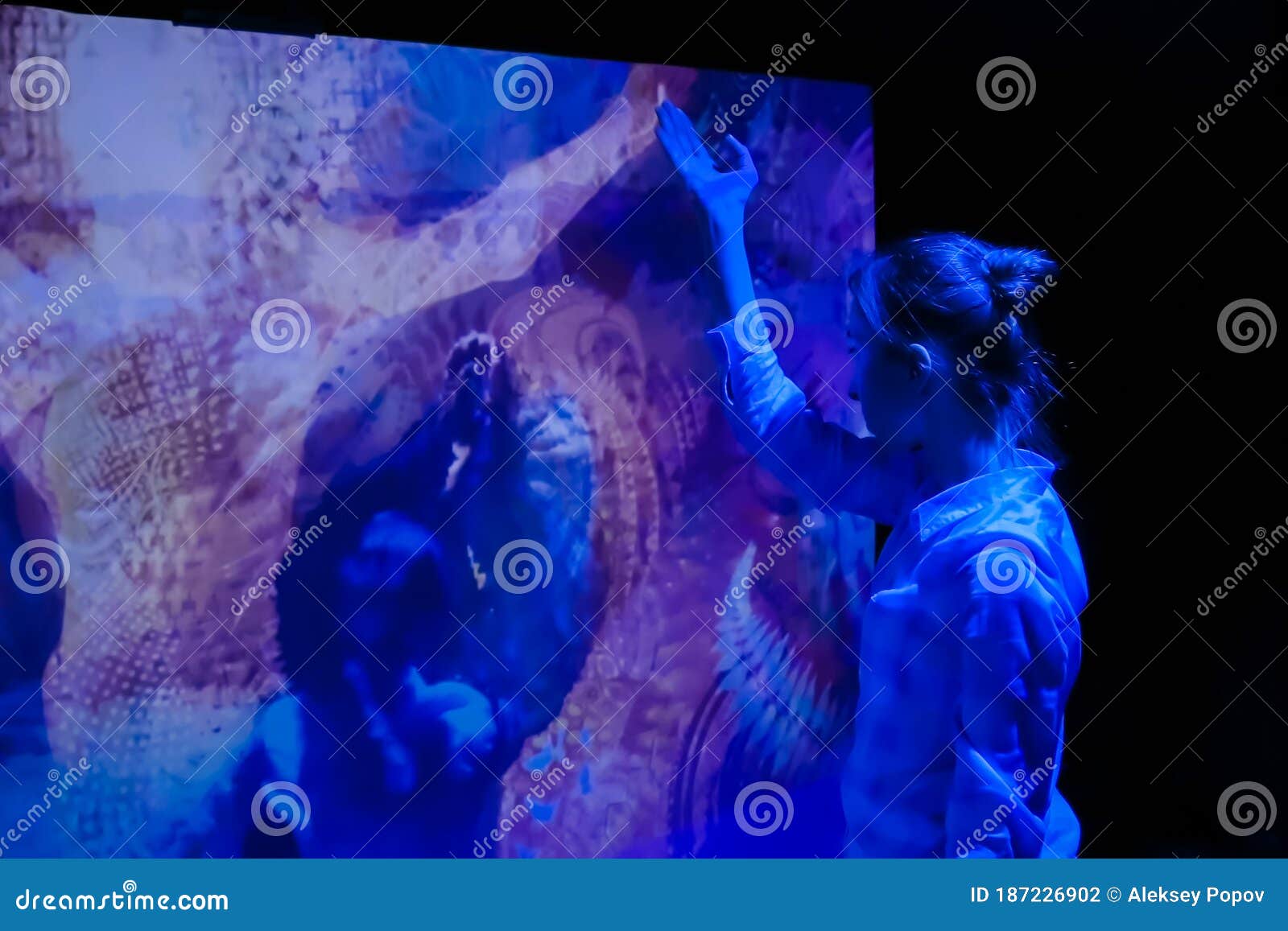Large Screen Augmented Reality Experience Editorial Photography - Image ...