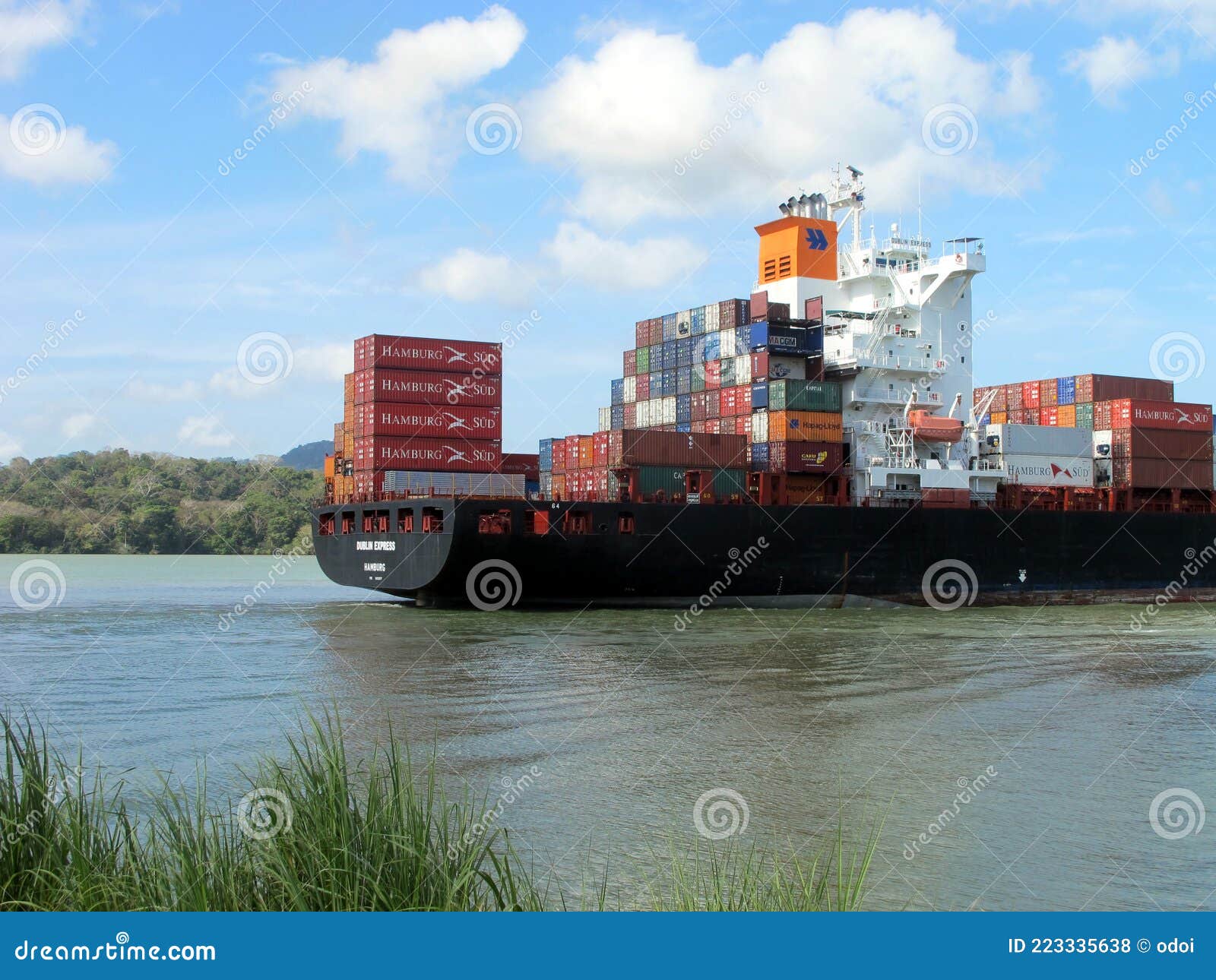 Container Ship Traveling through the Panama Canal Editorial Stock Photo ...