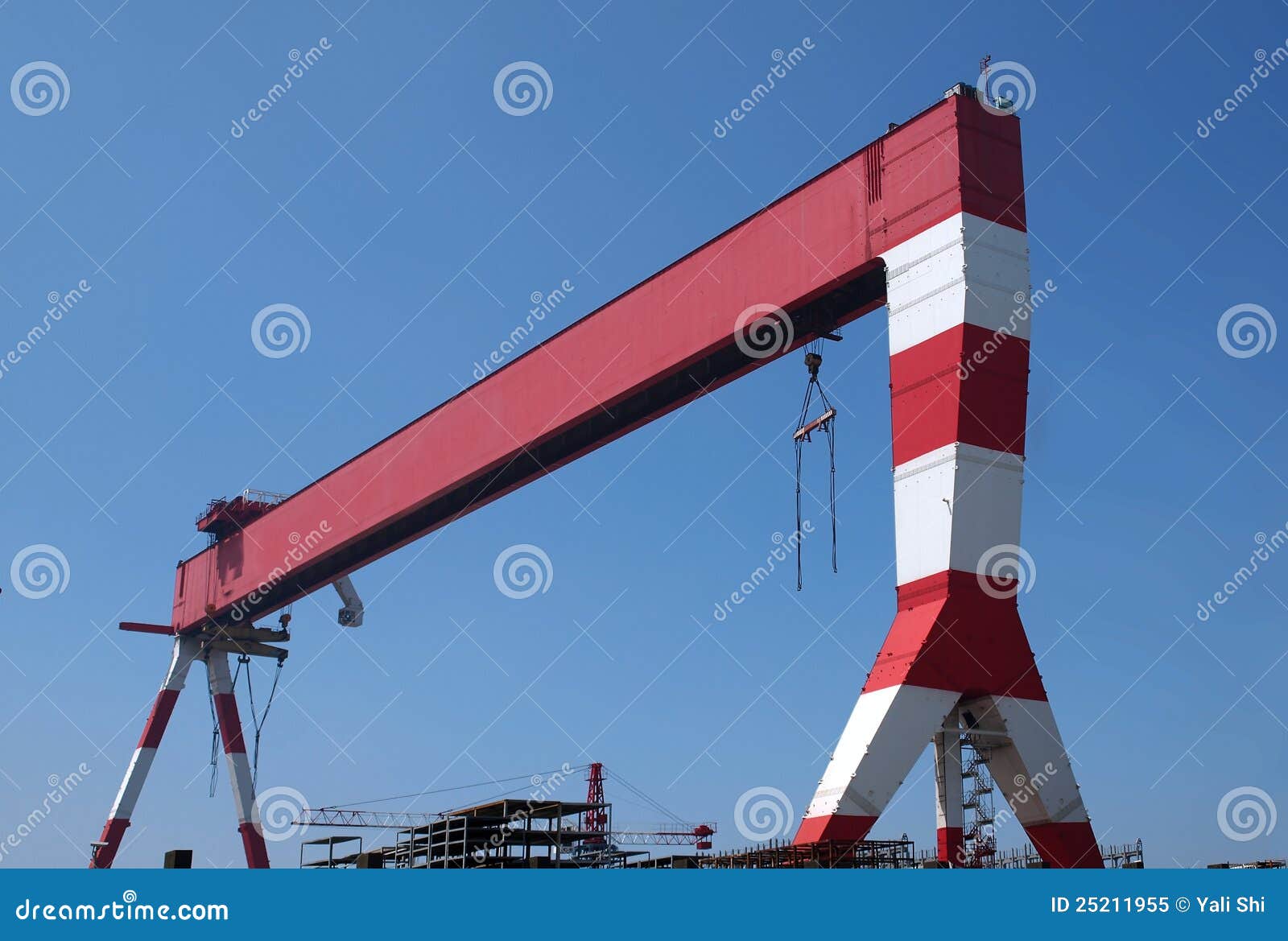 Large Shipyard Gantry Crane Stock Image - Image of trolley, overhead ...