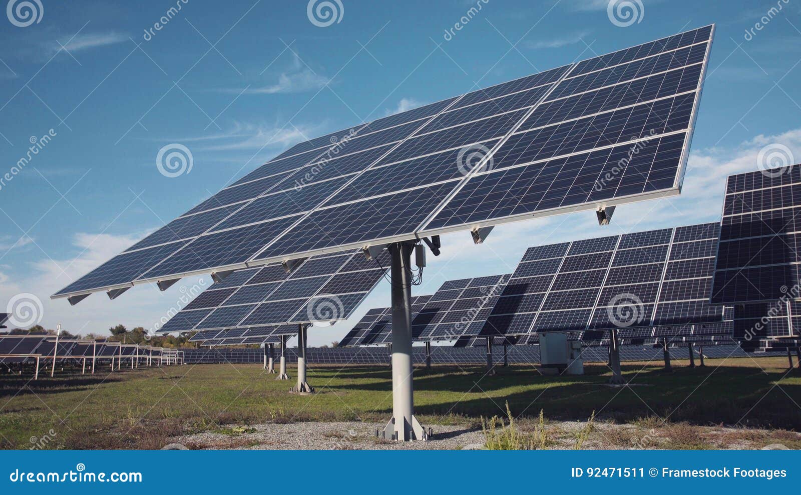 Large Solar Panel Arrays on Ground Stock Image - Image of electric ...