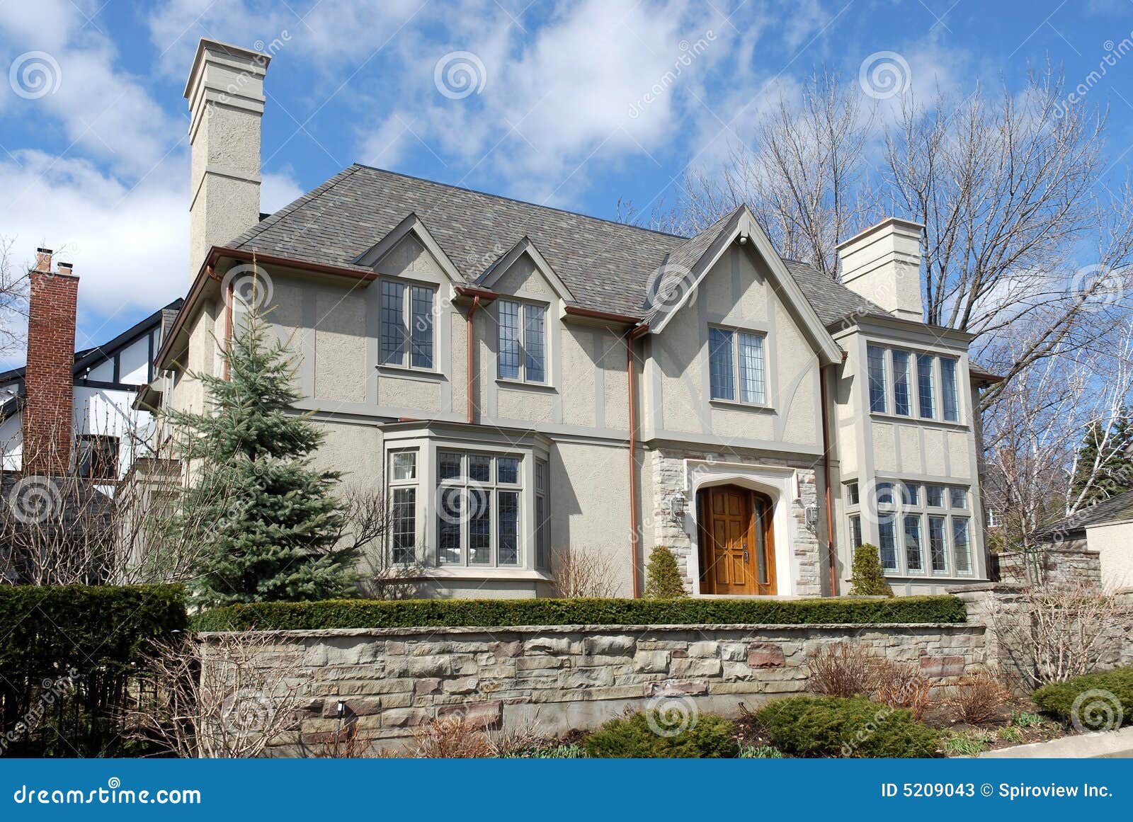 Large suburban house stock image. Image of stucco, affluent - 5209043