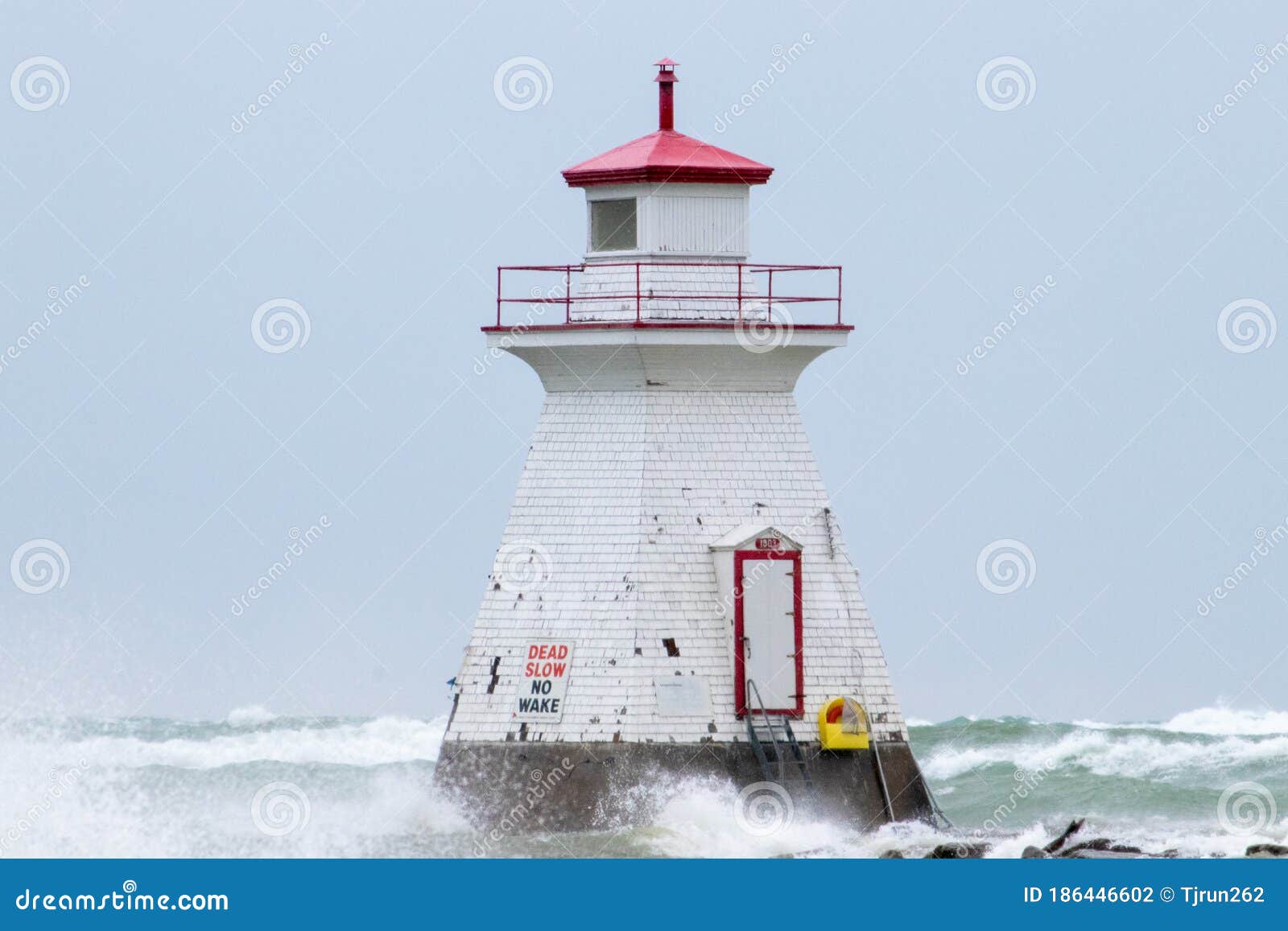 Large Waves Hitting the Lighthouse at Southampton on Lake Huron Stock ...