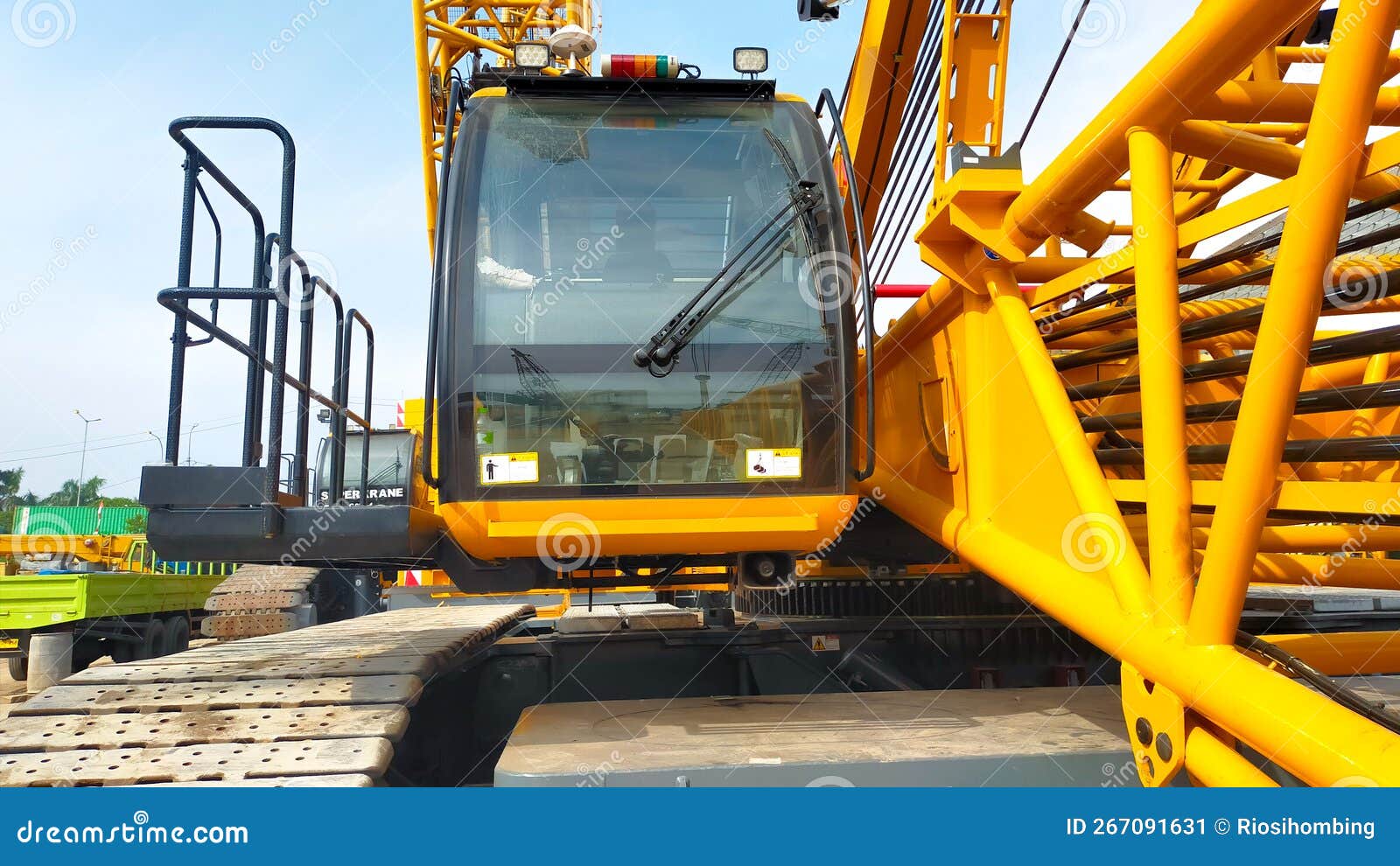 Large Yellow Crawler Crane Operator Cabin Front Look Stock Image ...