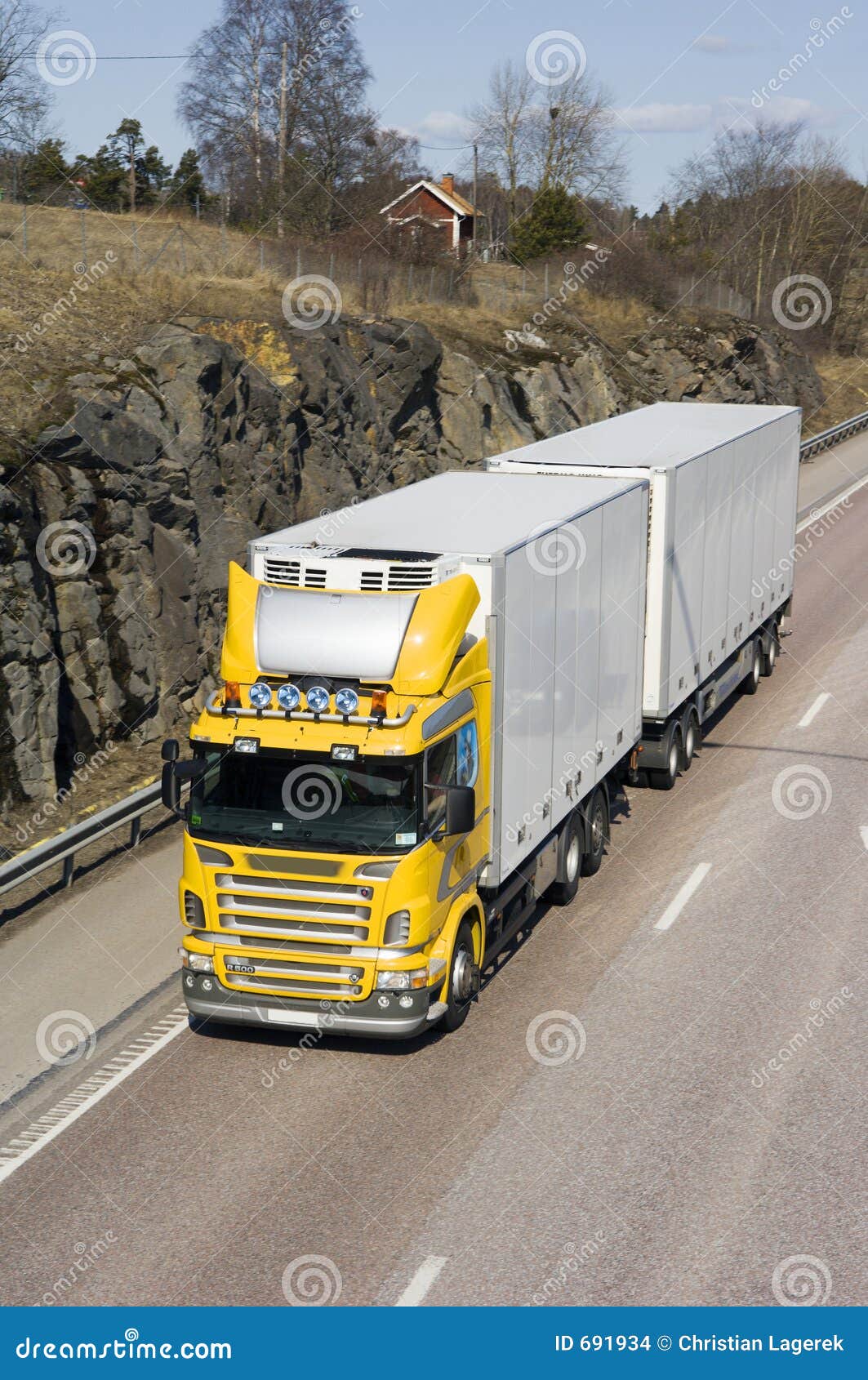 Large Yellow and White Lorry Stock Photo - Image of lorry, deliveries ...
