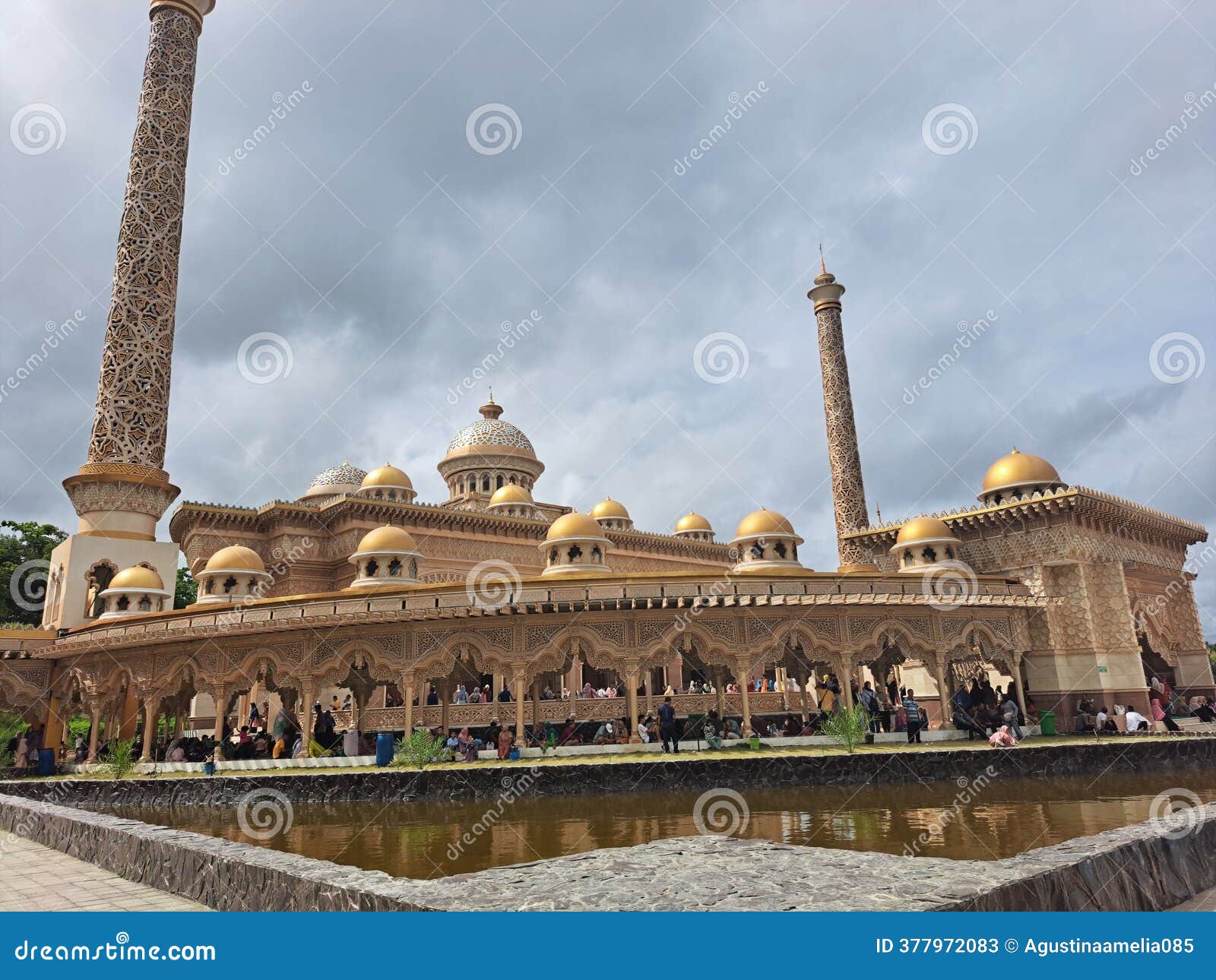 Largest Mosque In Central Asia And Main Mosque Of Turkmenistan The ...
