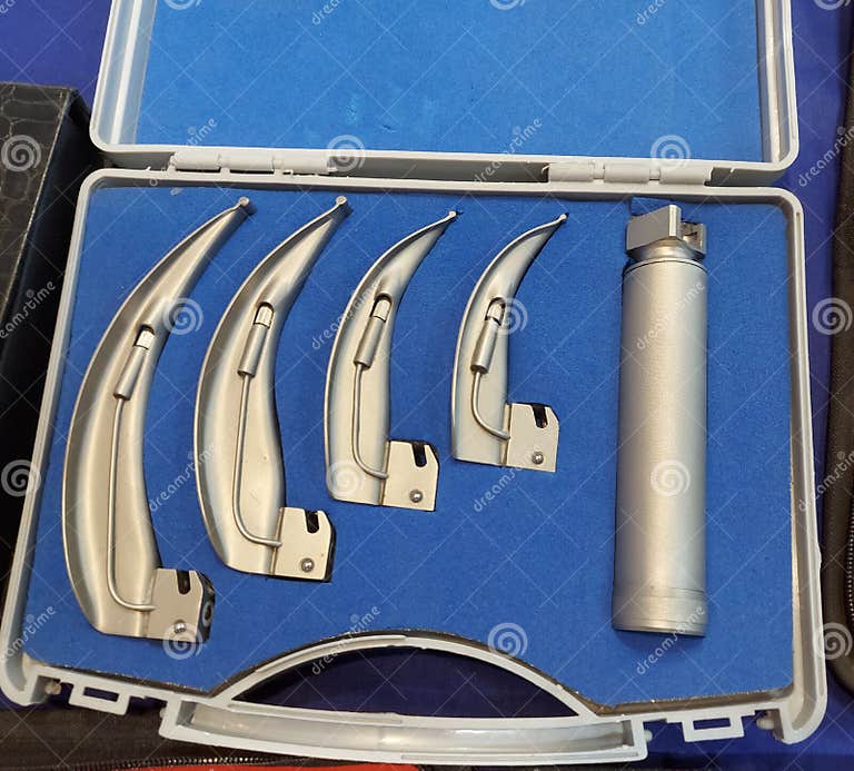 A Laryngoscope Consists of a Handle, a Blade, and a Light Source. There ...