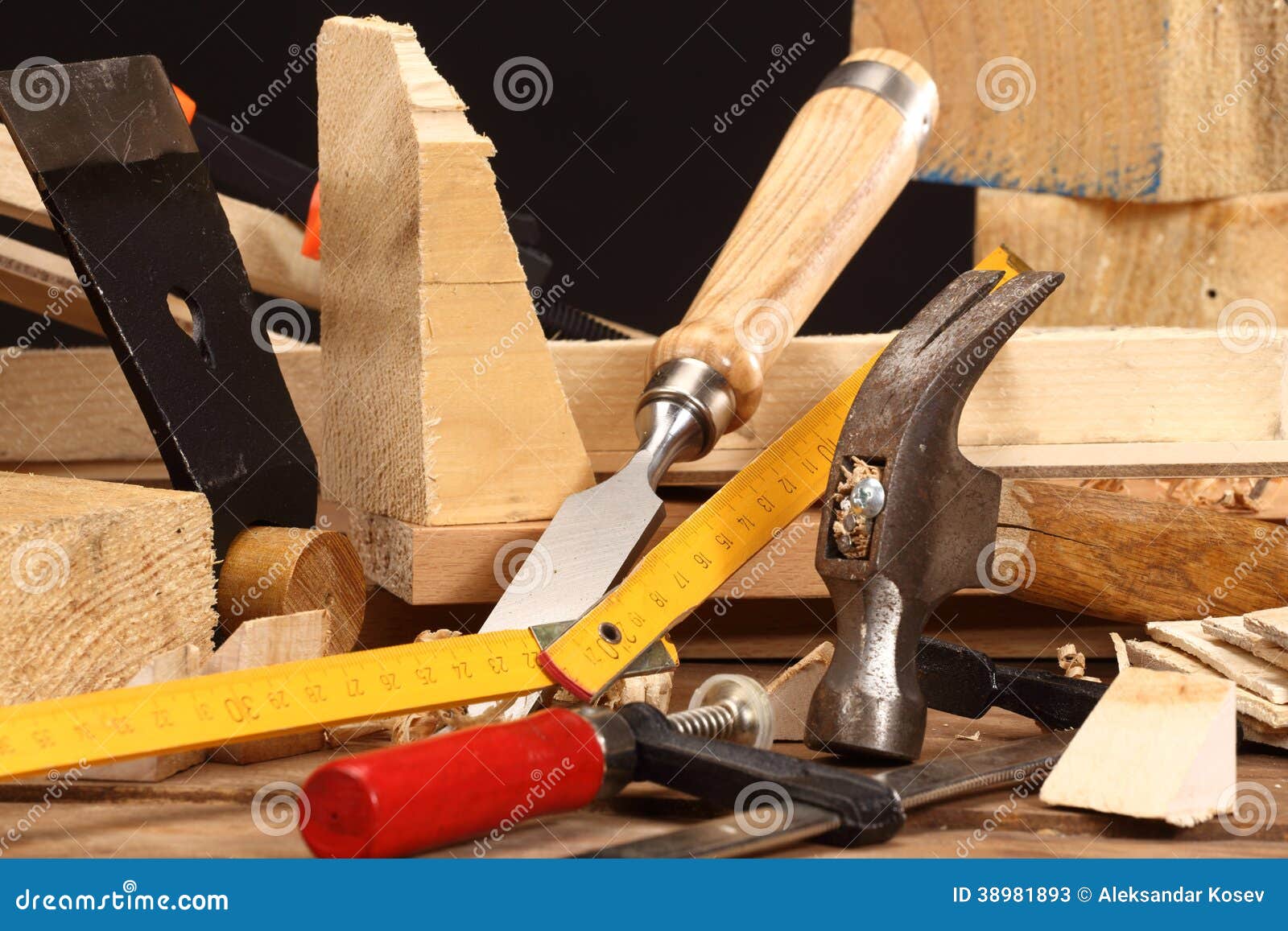 Las Herramientas Del Carpintero Imagen de archivo - Imagen de sierra ...