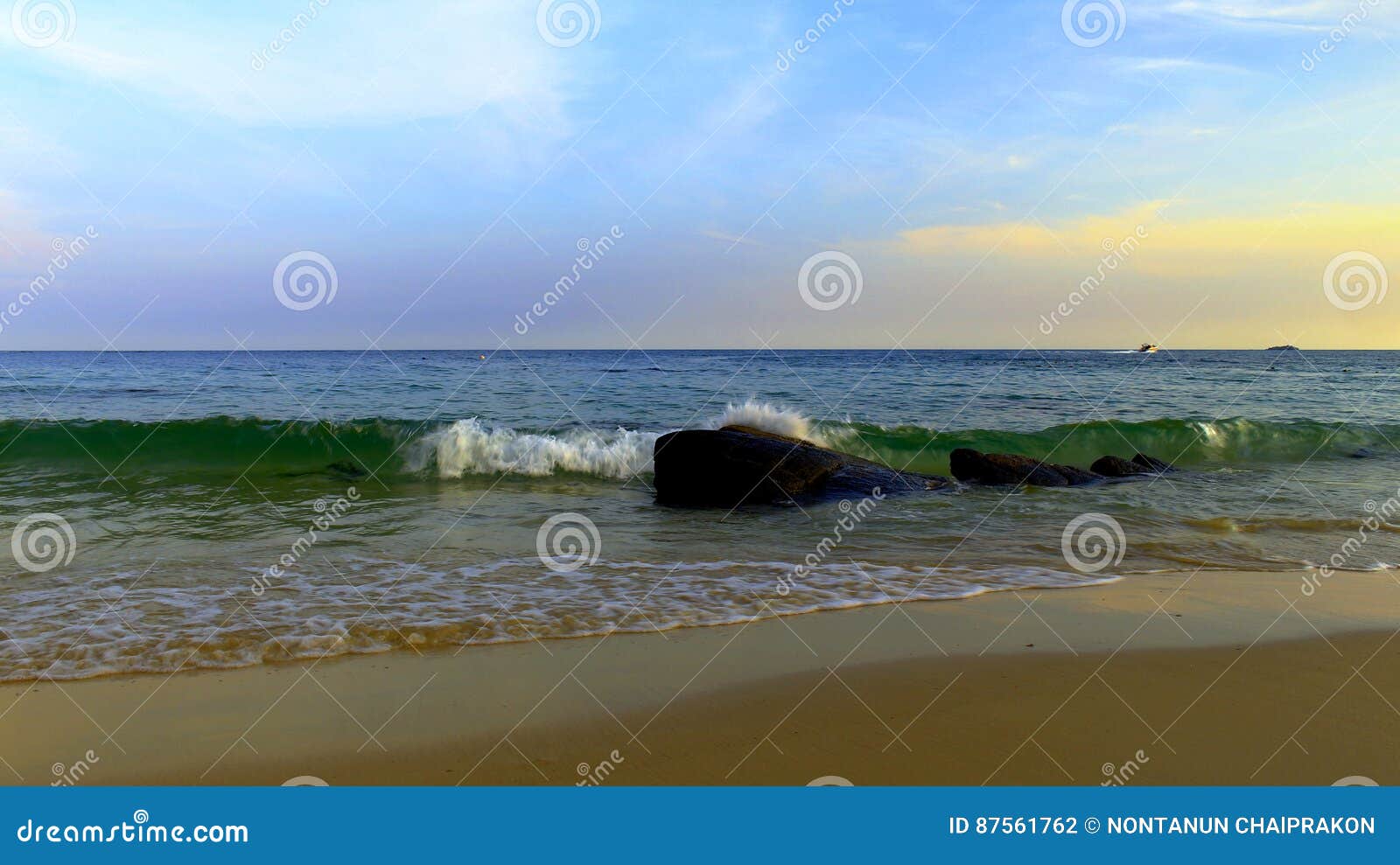 Las Playas Son Rocas Hermosas, Naturales Foto de archivo - Imagen de ...