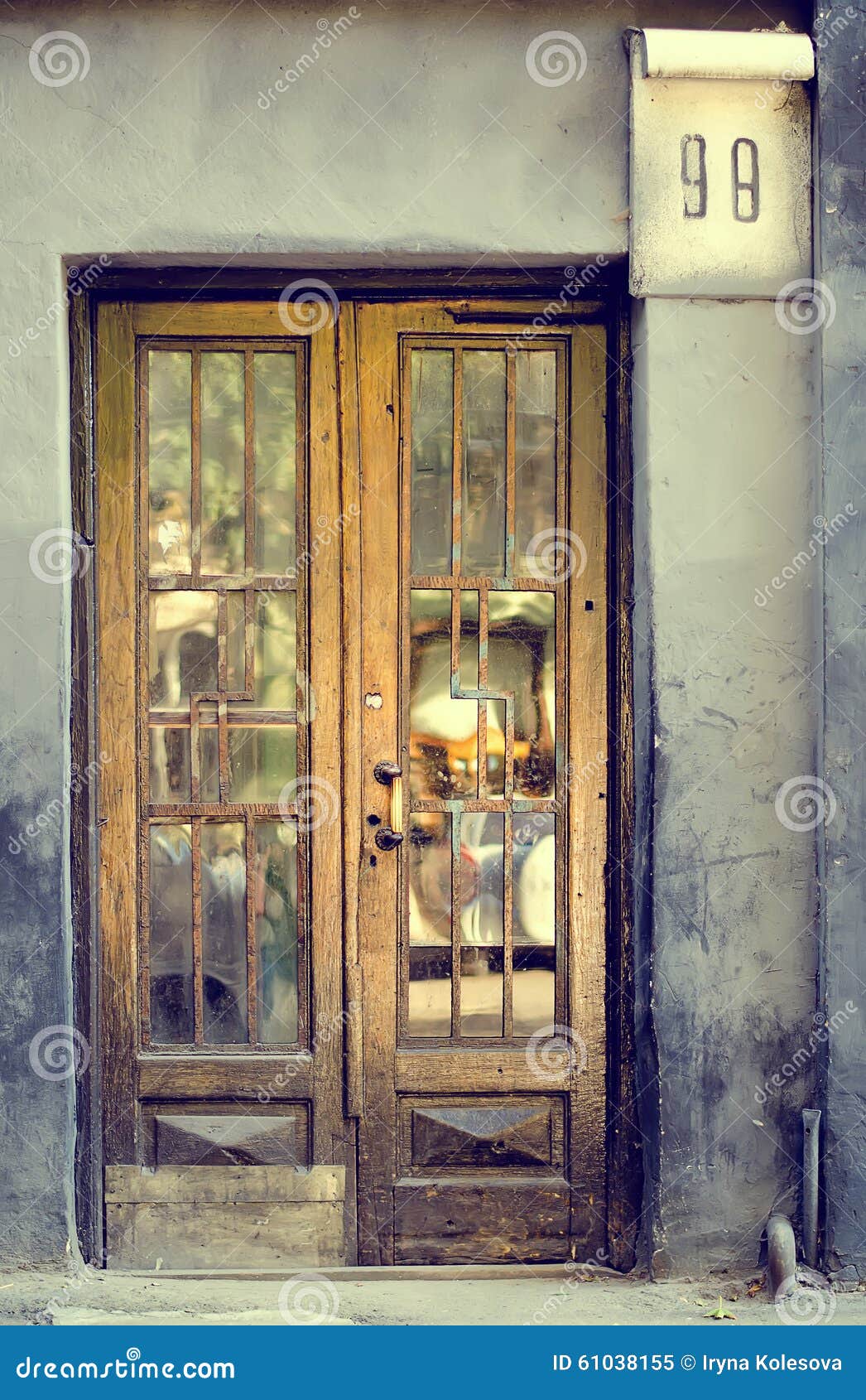 Las Puertas De Madera Del Viejo Vintage Imagen De Archivo Imagen De