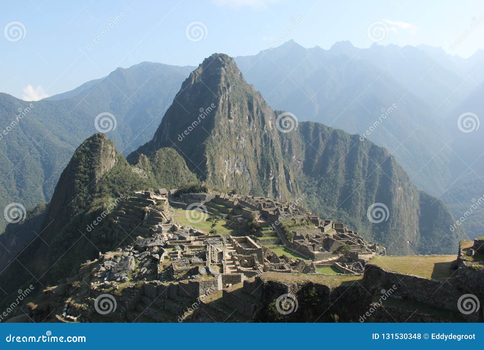 Las ruinas de Machu Picchu foto de archivo. Imagen de turismo - 131530348