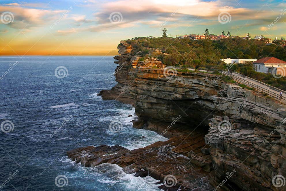 Las Simas, Bahía De Watson, Sydney Foto de archivo - Imagen de pista ...