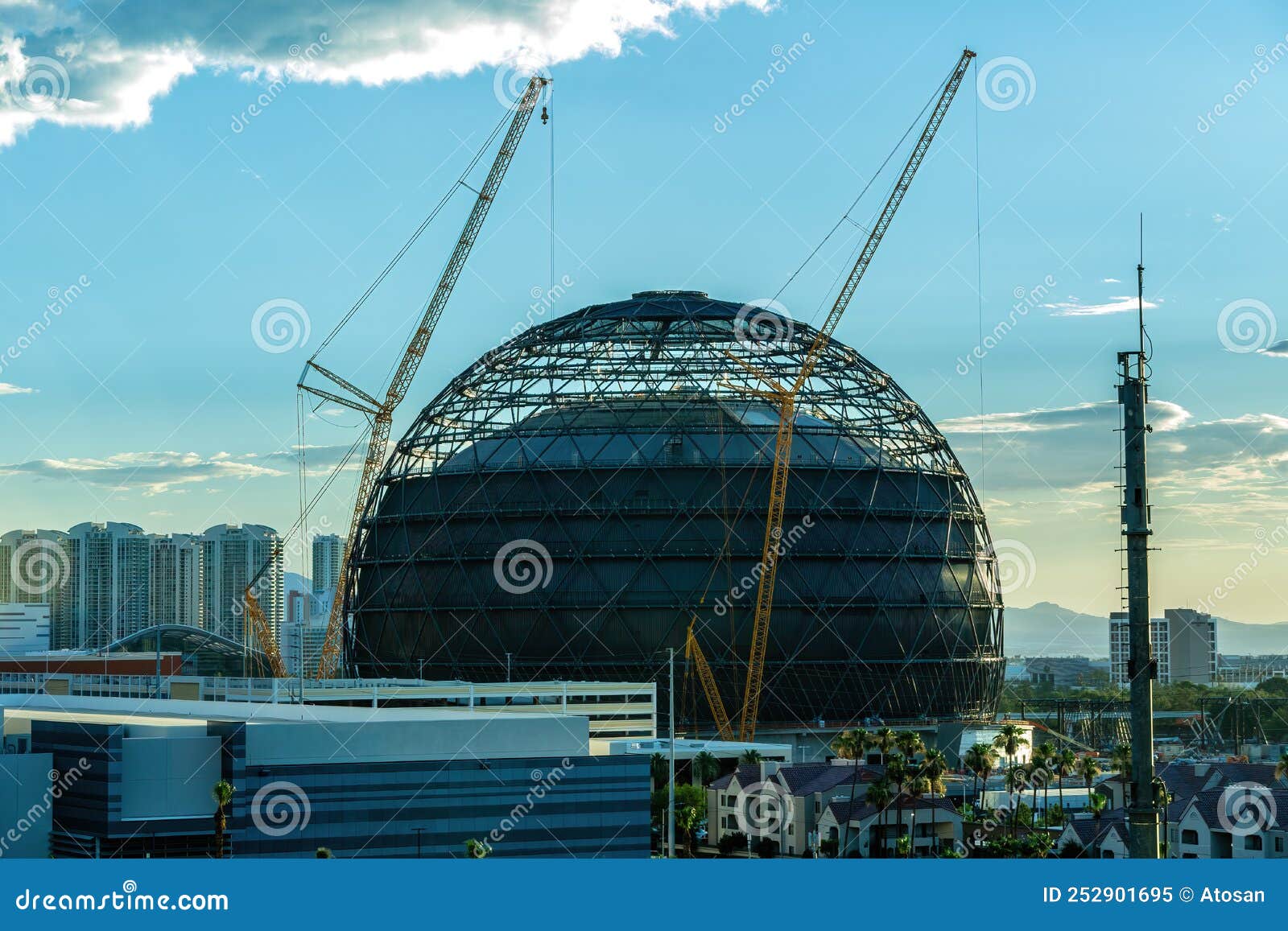 Sunny View of the Construction Site of MSG Sphere Editorial Image ...