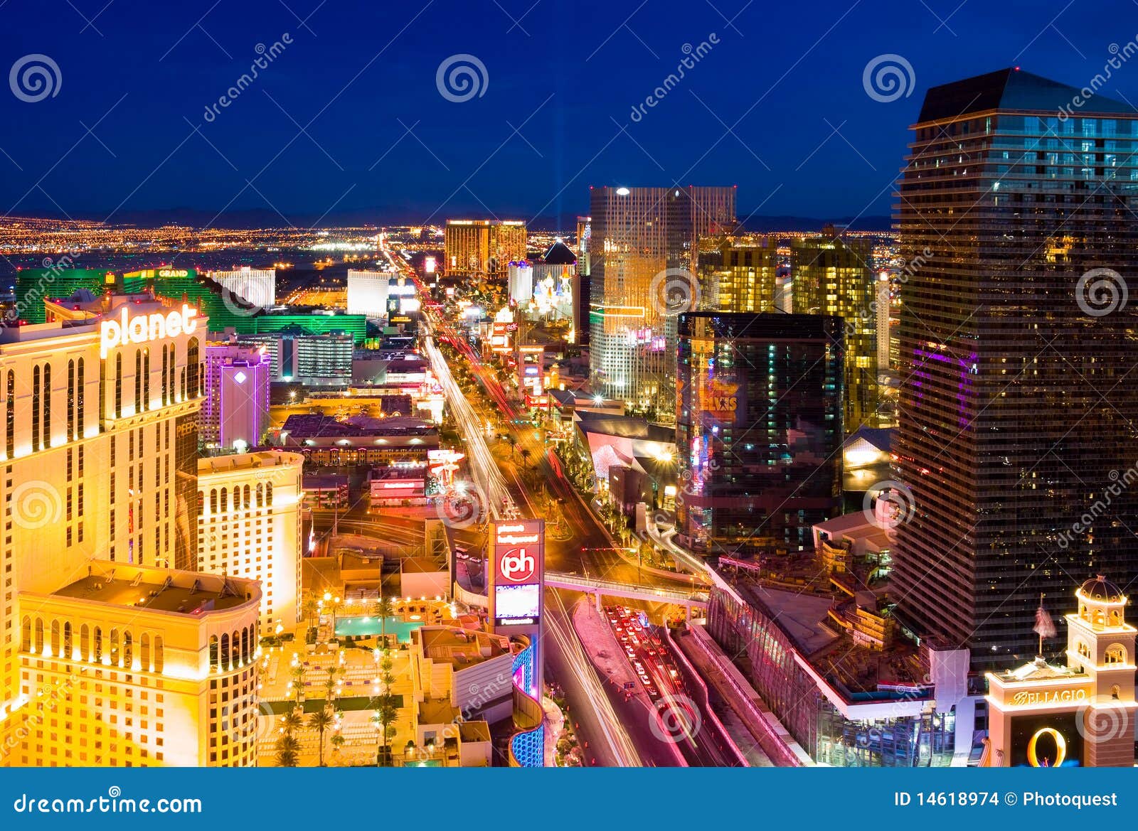 Las Vegas at night editorial stock image. Image of palace - 14618974