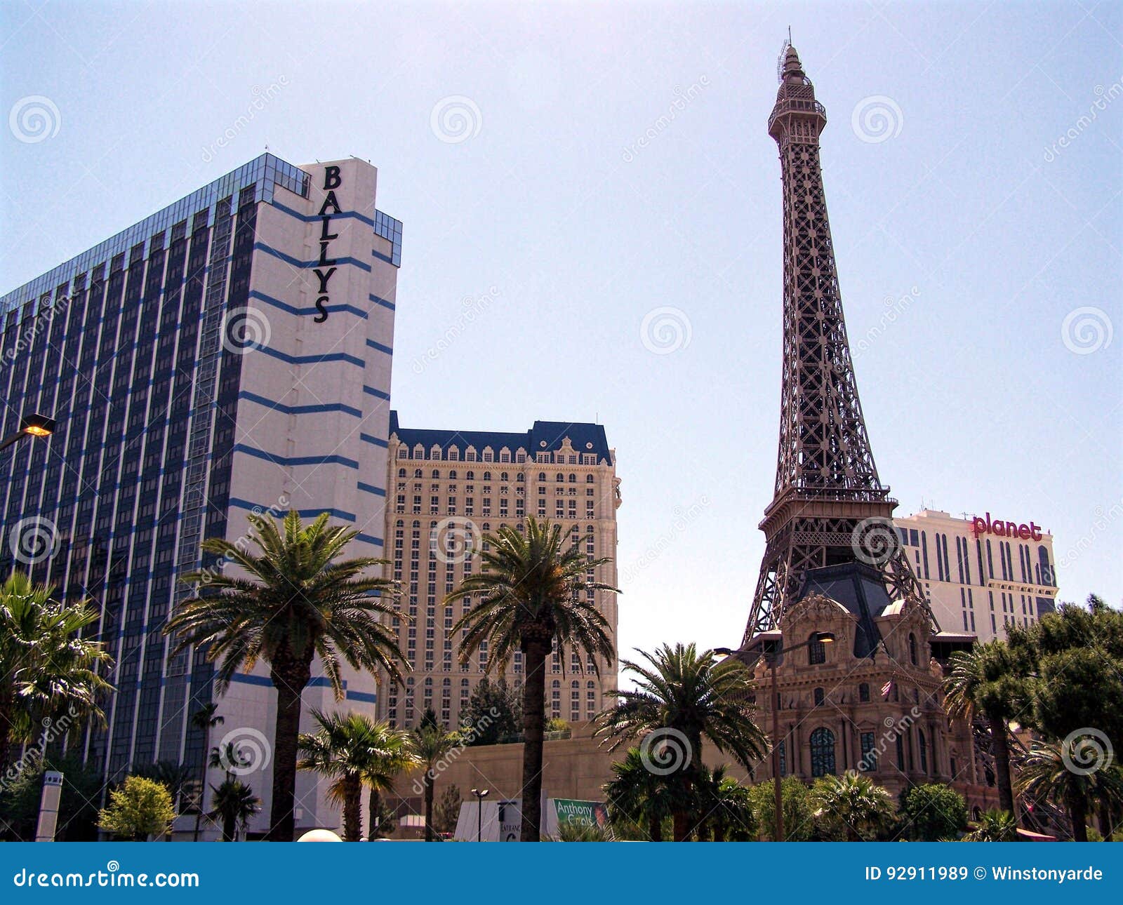Las Vegas Three Hotels editorial stock image. Image of eiffel - 92911989