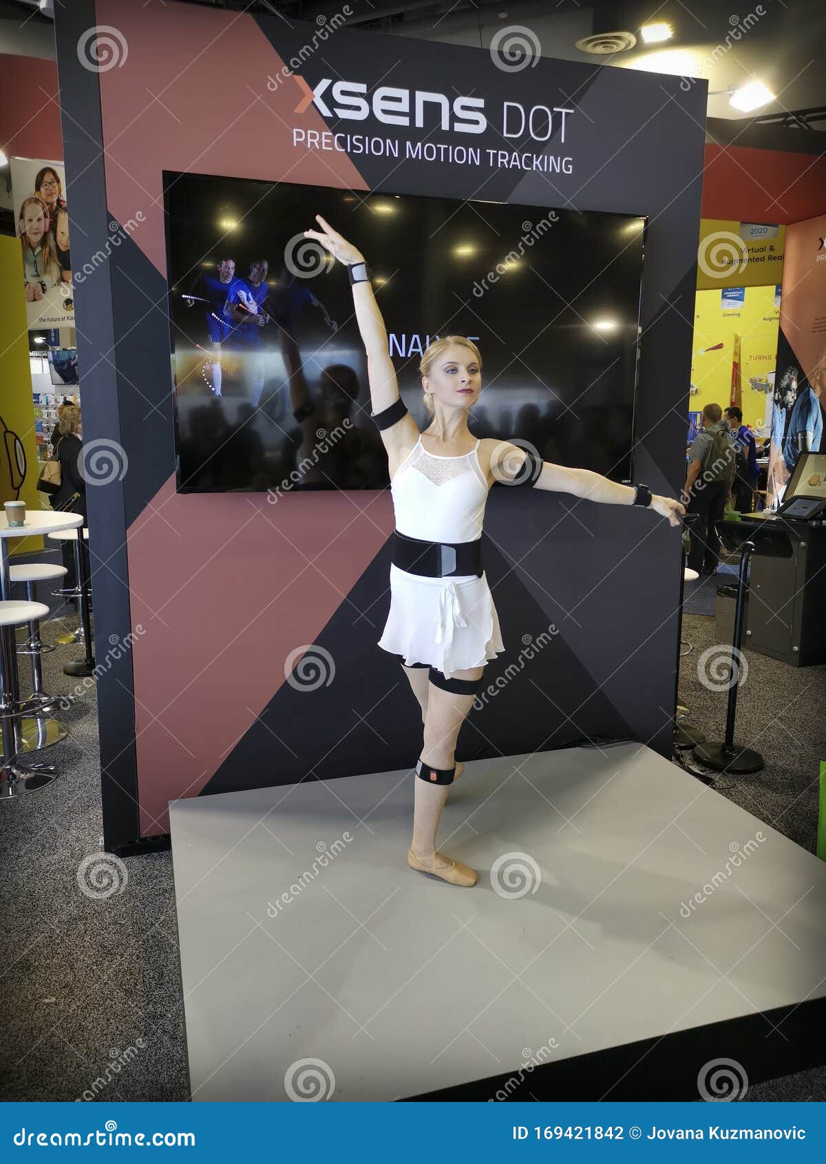 Xsens DOT Precision Motion Tracking Solution Editorial Photography ...