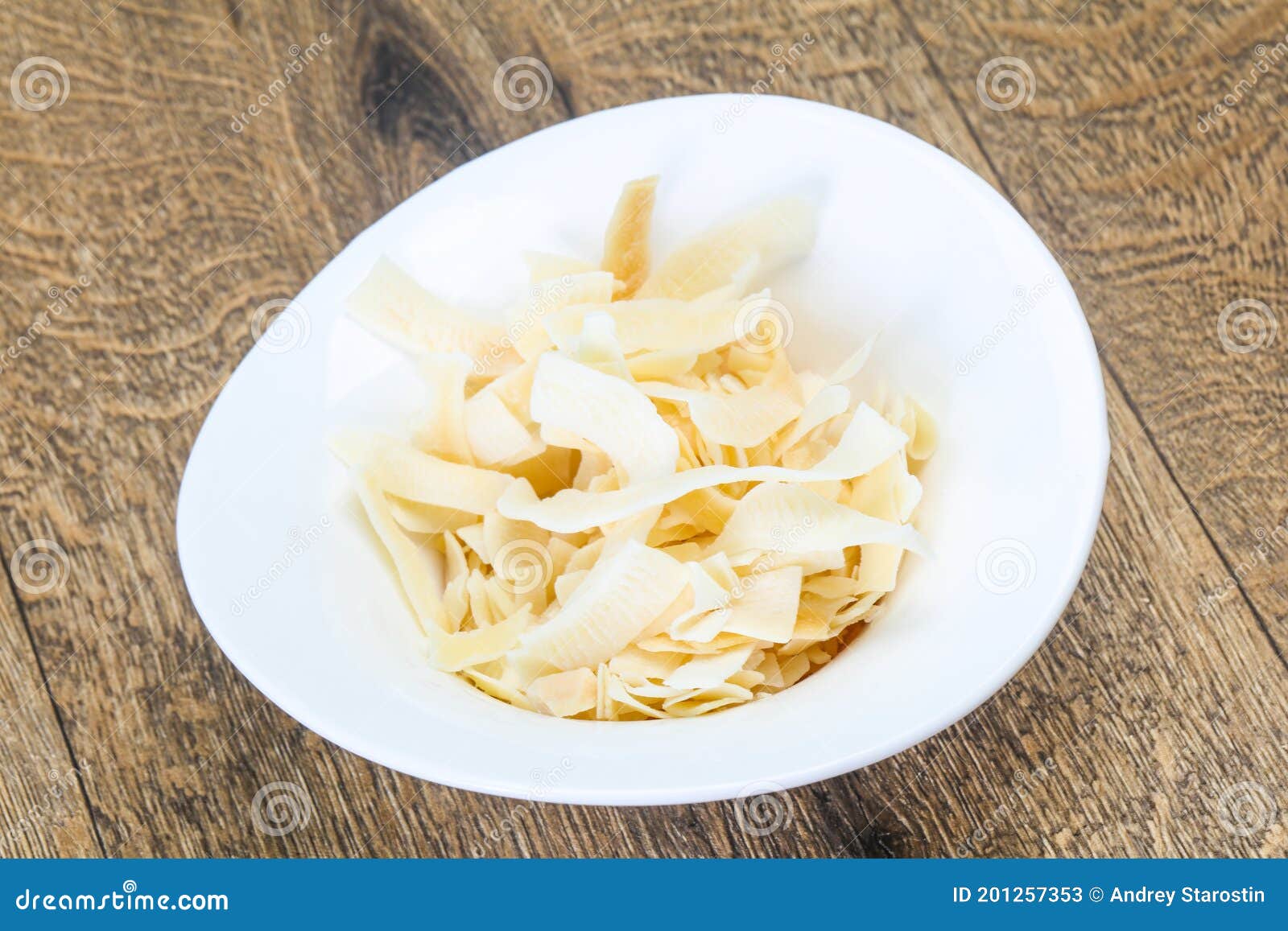 Lascas Secas De Coco Na Tigela Imagem de Stock - Imagem de macro ...