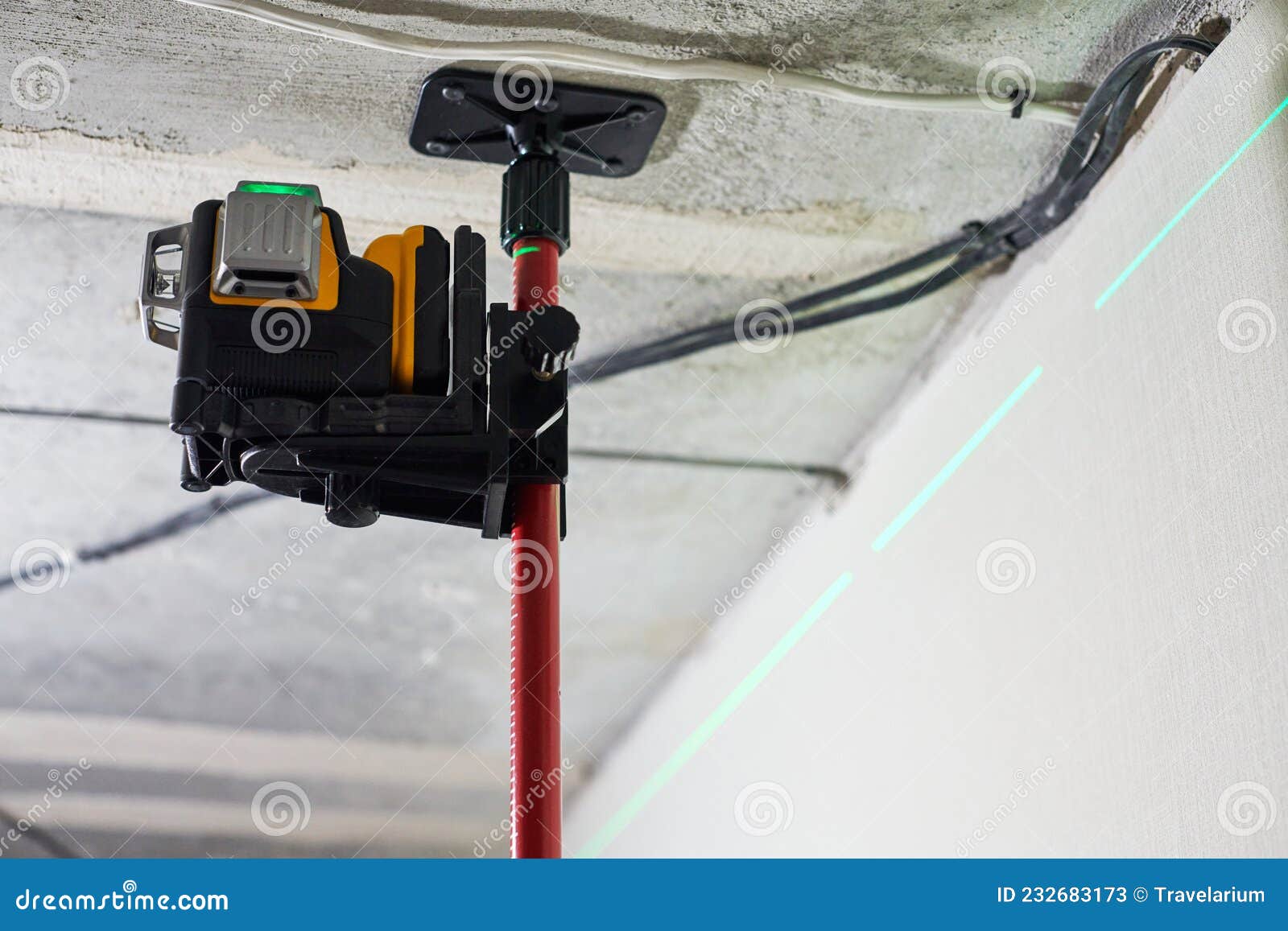 Laser Level Measuring Tool with Visible Green Laser Beam on Wall for ...