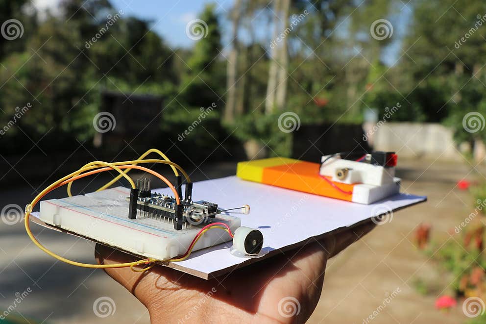 Laser Security Alarm Project Made Using Microcontroller Connected To ...