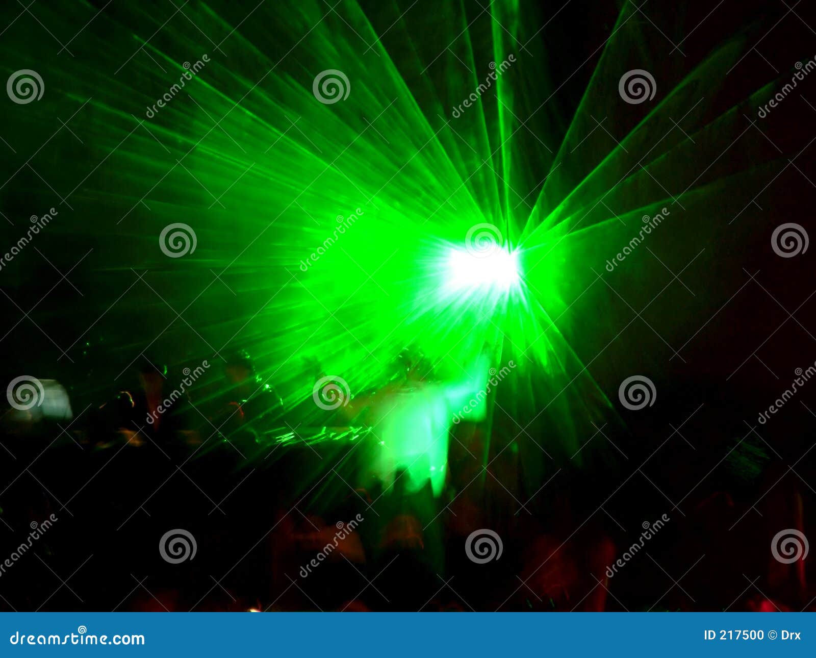 Laser verde en la etapa 2 foto de archivo. Imagen de acontecimiento ...