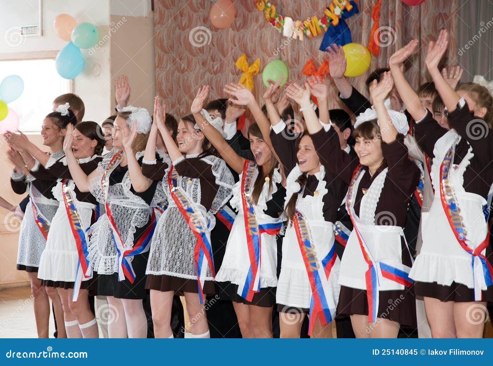 Last Bell in School Number 33 Editorial Image - Image of farewell, last ...