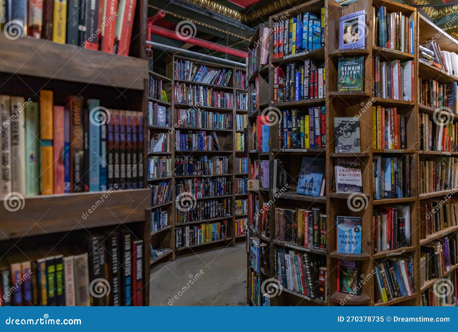 The Last Bookstore - Bookshelves Editorial Image - Image of interior ...